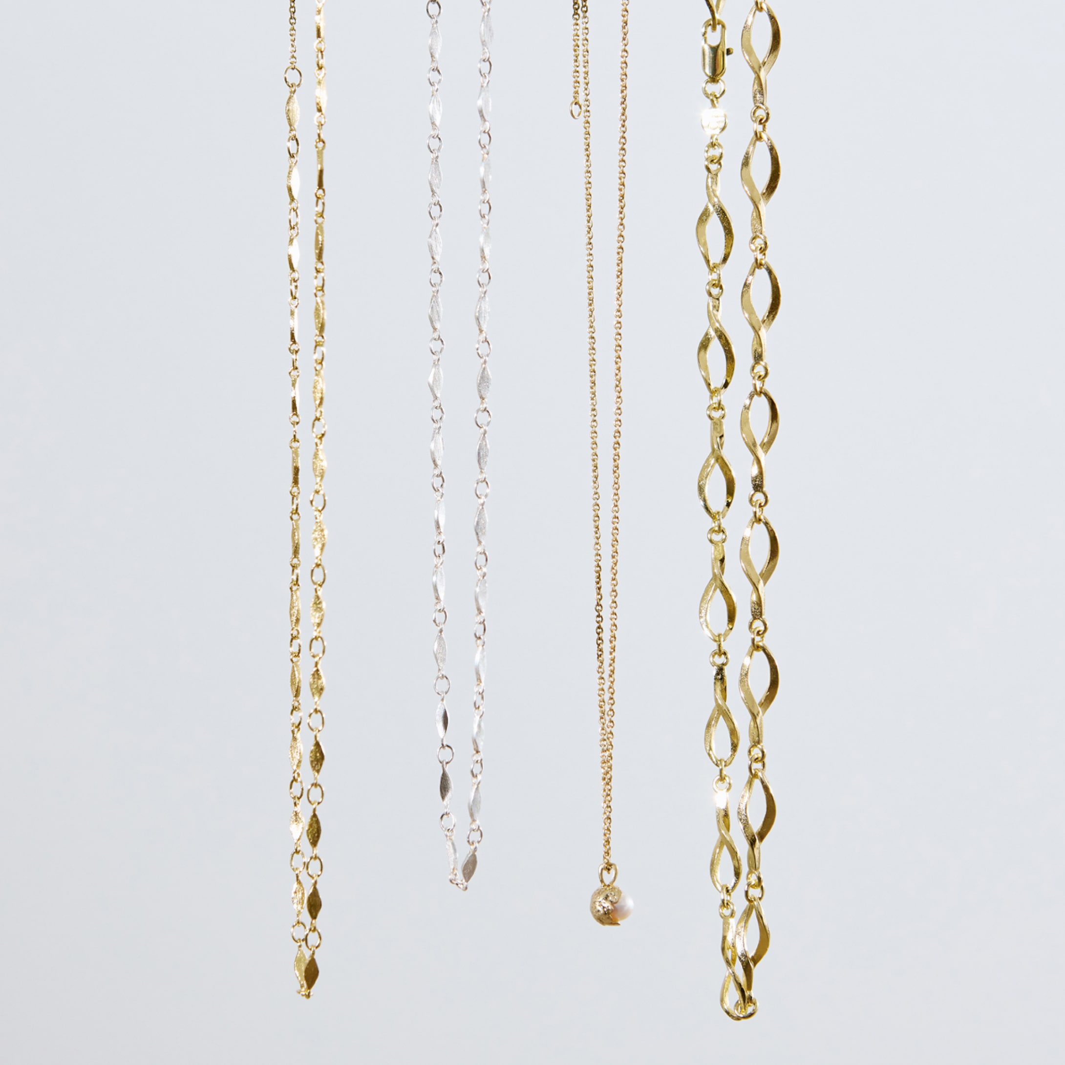 3 Ways to Style Gold & Silver Jewellery | Oliver Bonas