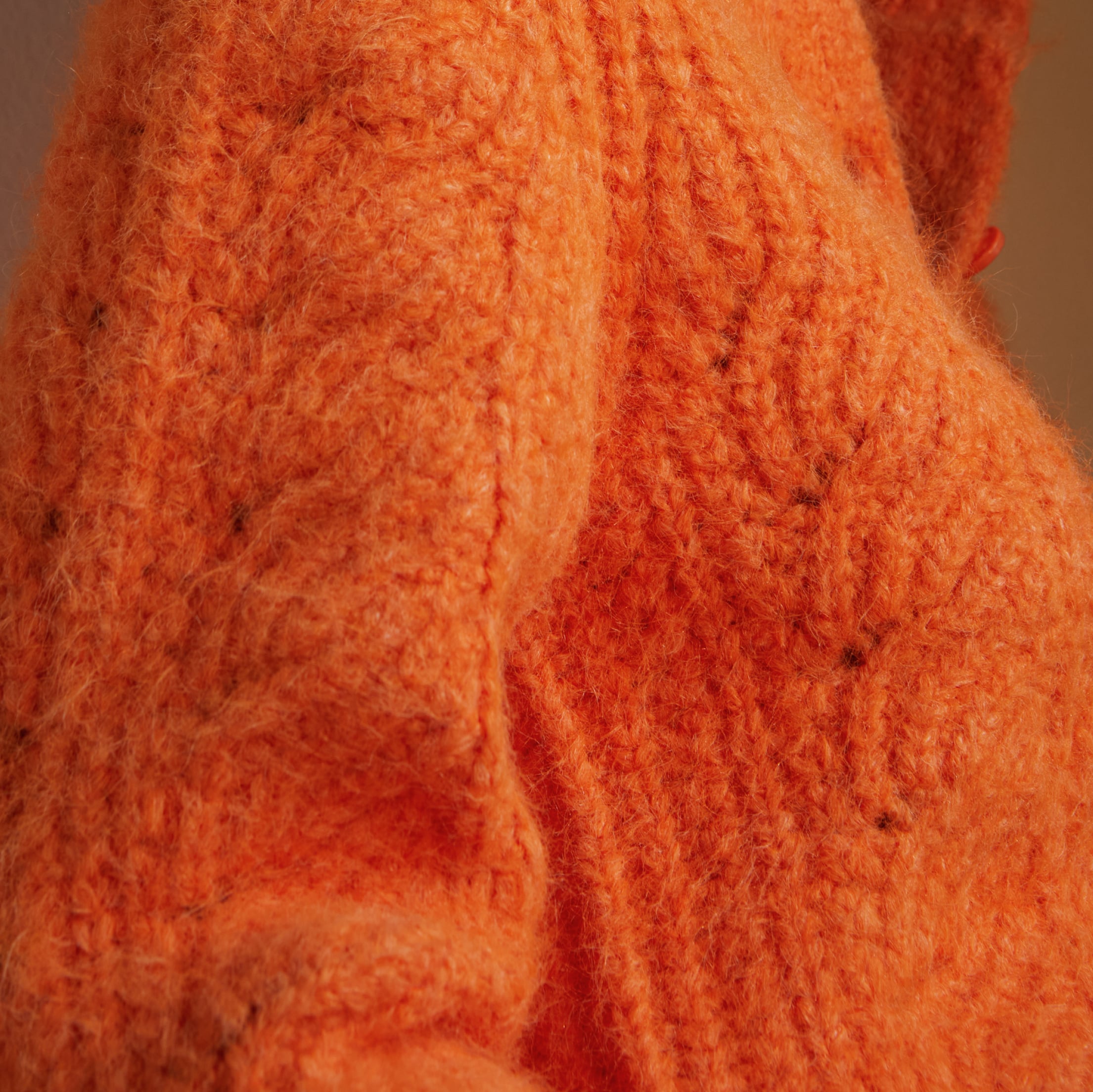 How to remove bobbles from clothing | Oliver Bonas