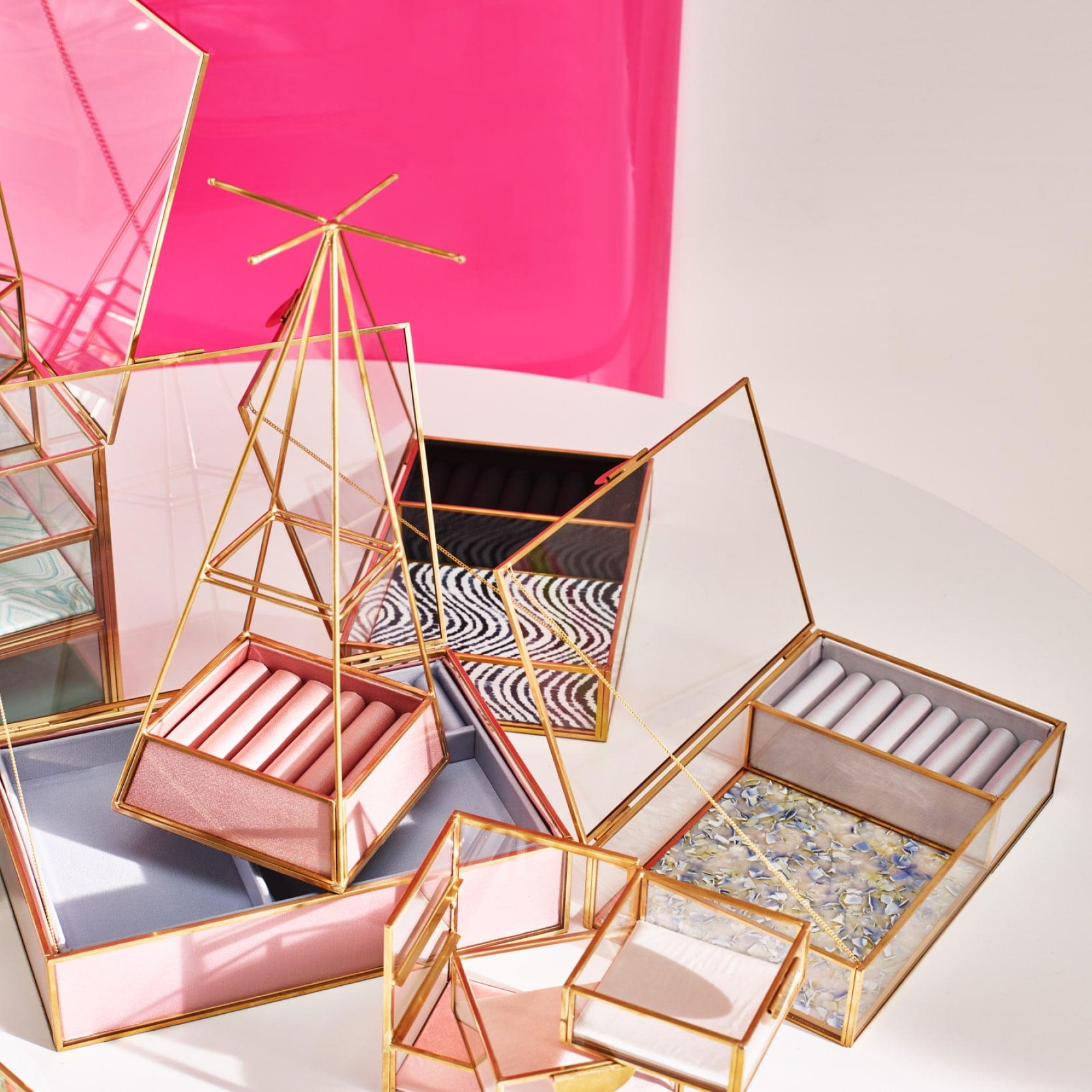 Guide to Enamel Jewellery | Oliver Bonas