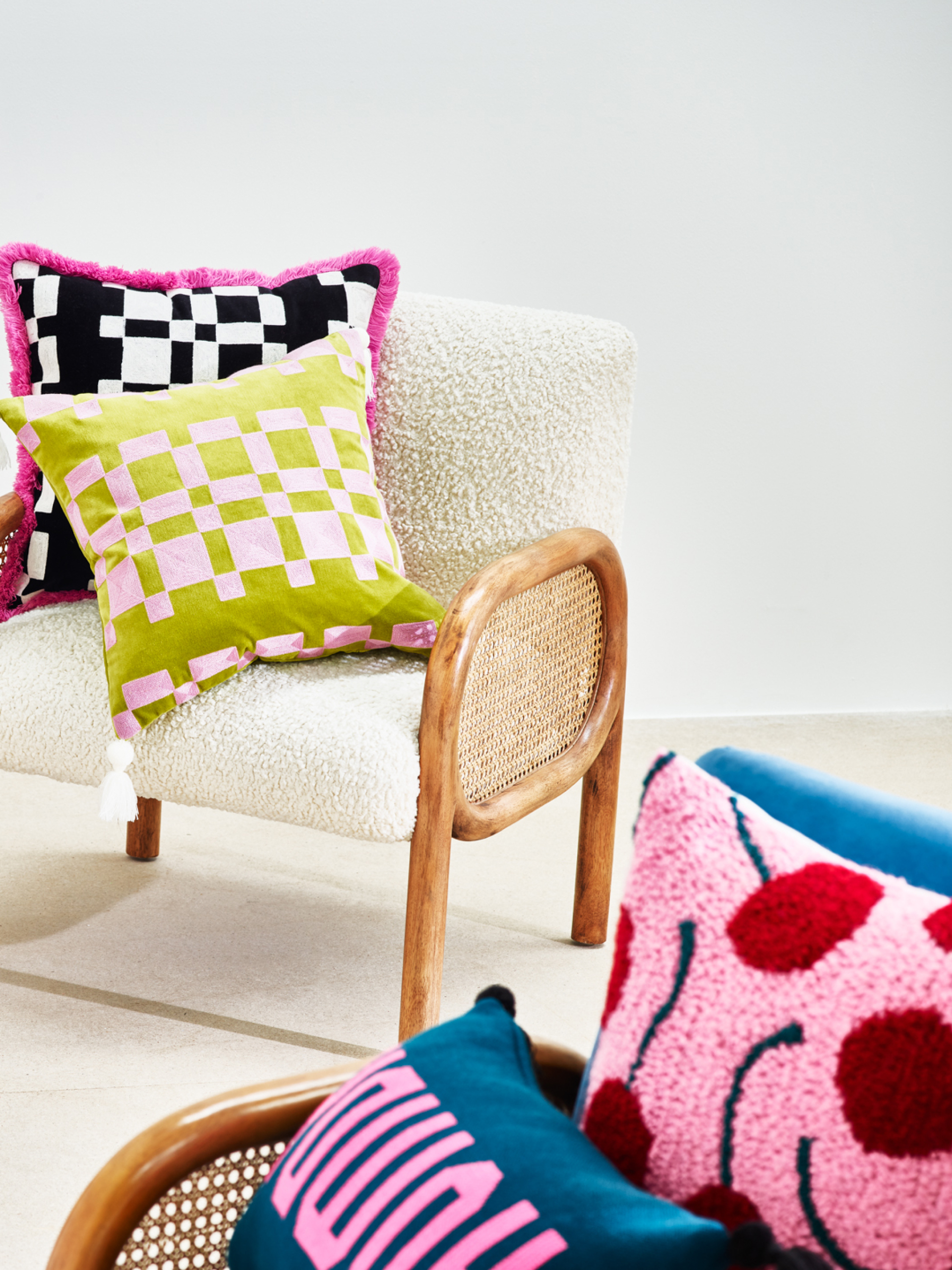 Scallop Gold Metal Wall Mounted Planter | Oliver Bonas US