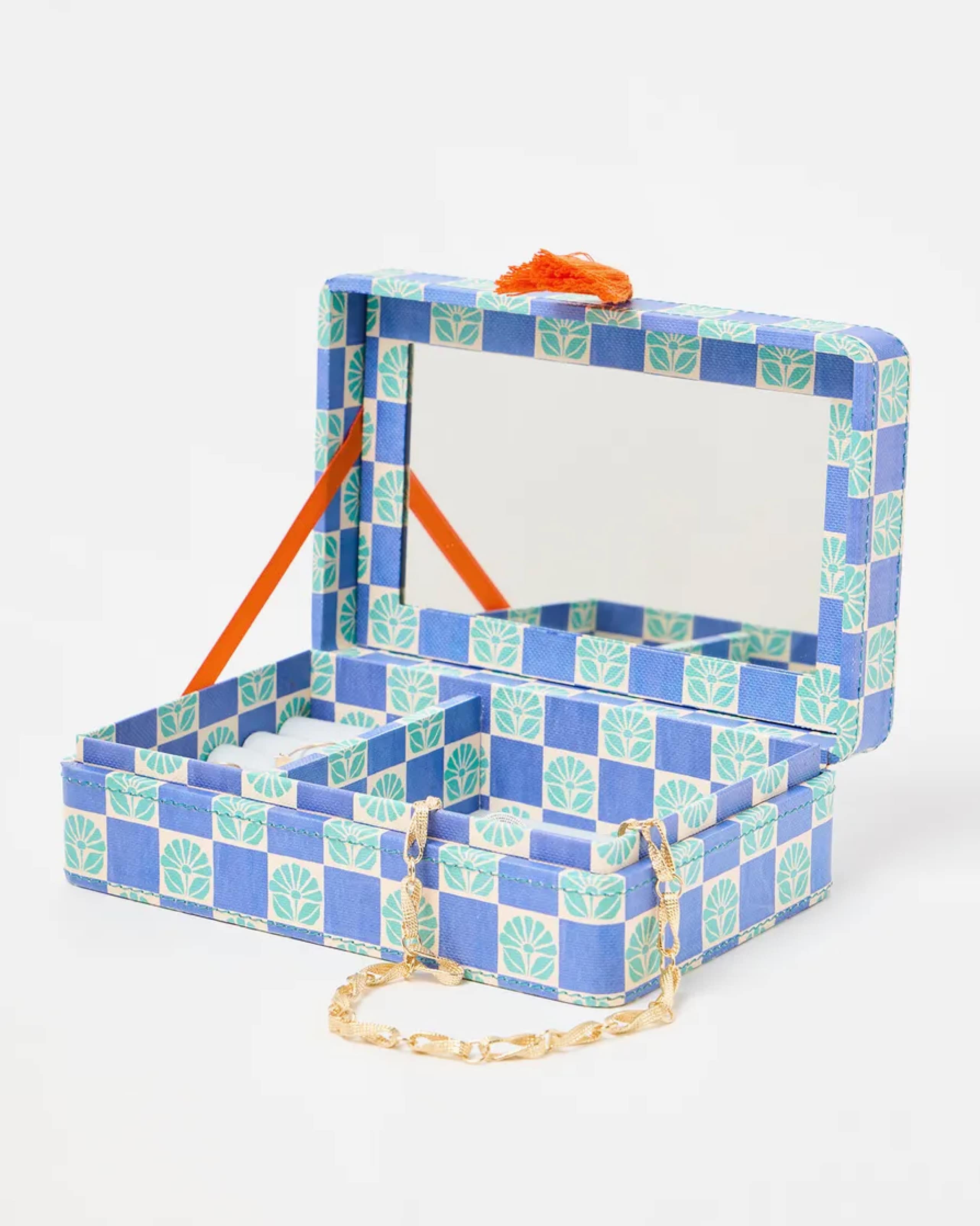 Lighting | Oliver Bonas