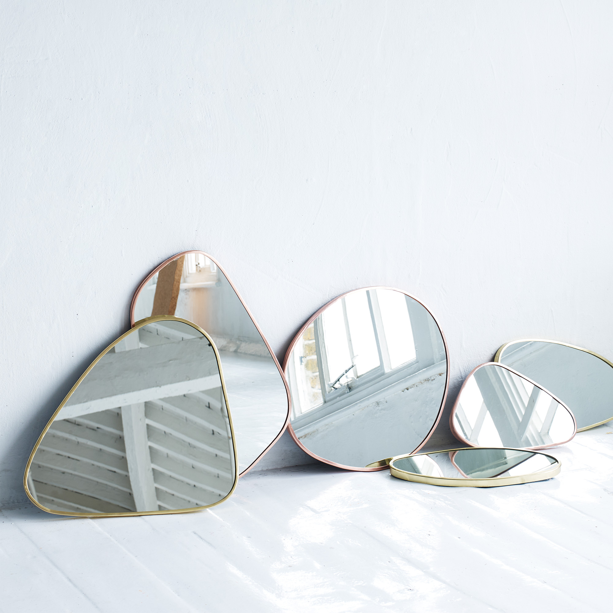 Gold Pebble Wall Mirror Large | Oliver Bonas IE