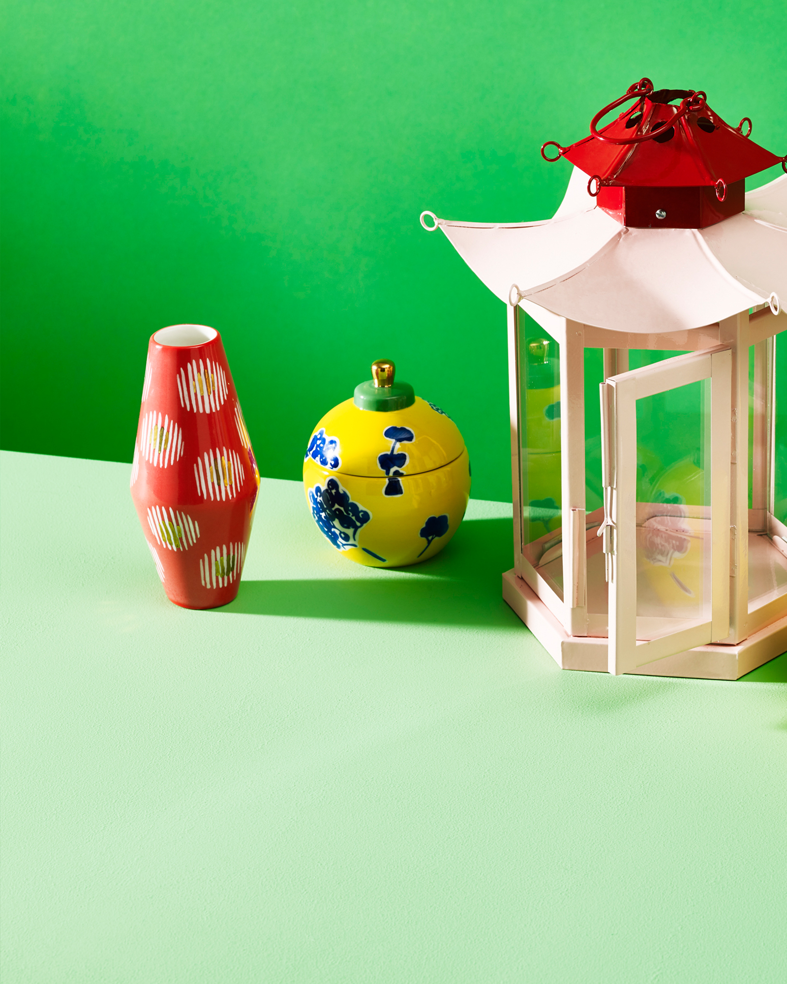 Suitopi Red Ceramic Vase | Oliver Bonas