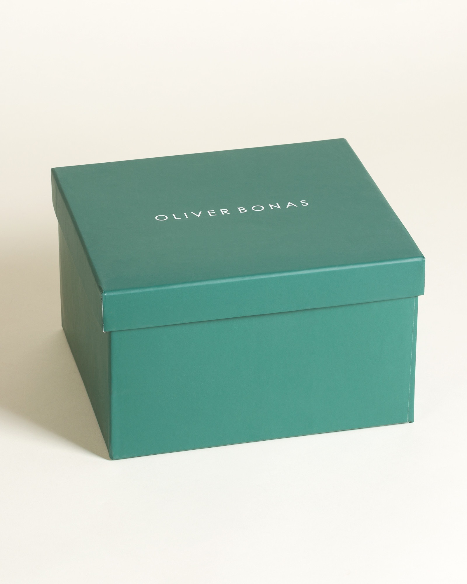 Marble & Wood Nibble Stand | Oliver Bonas