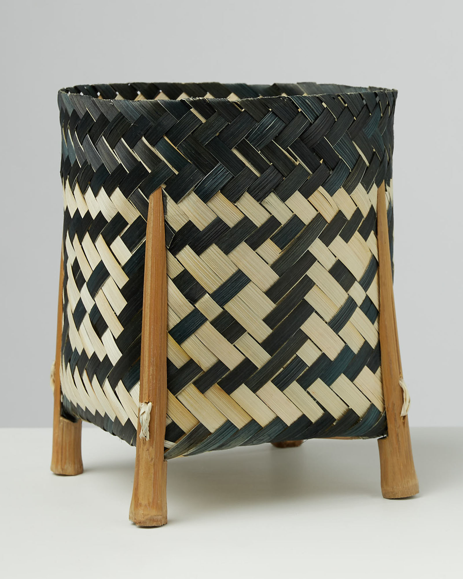 Black & Natural Bamboo Basket Planter Small | Oliver Bonas