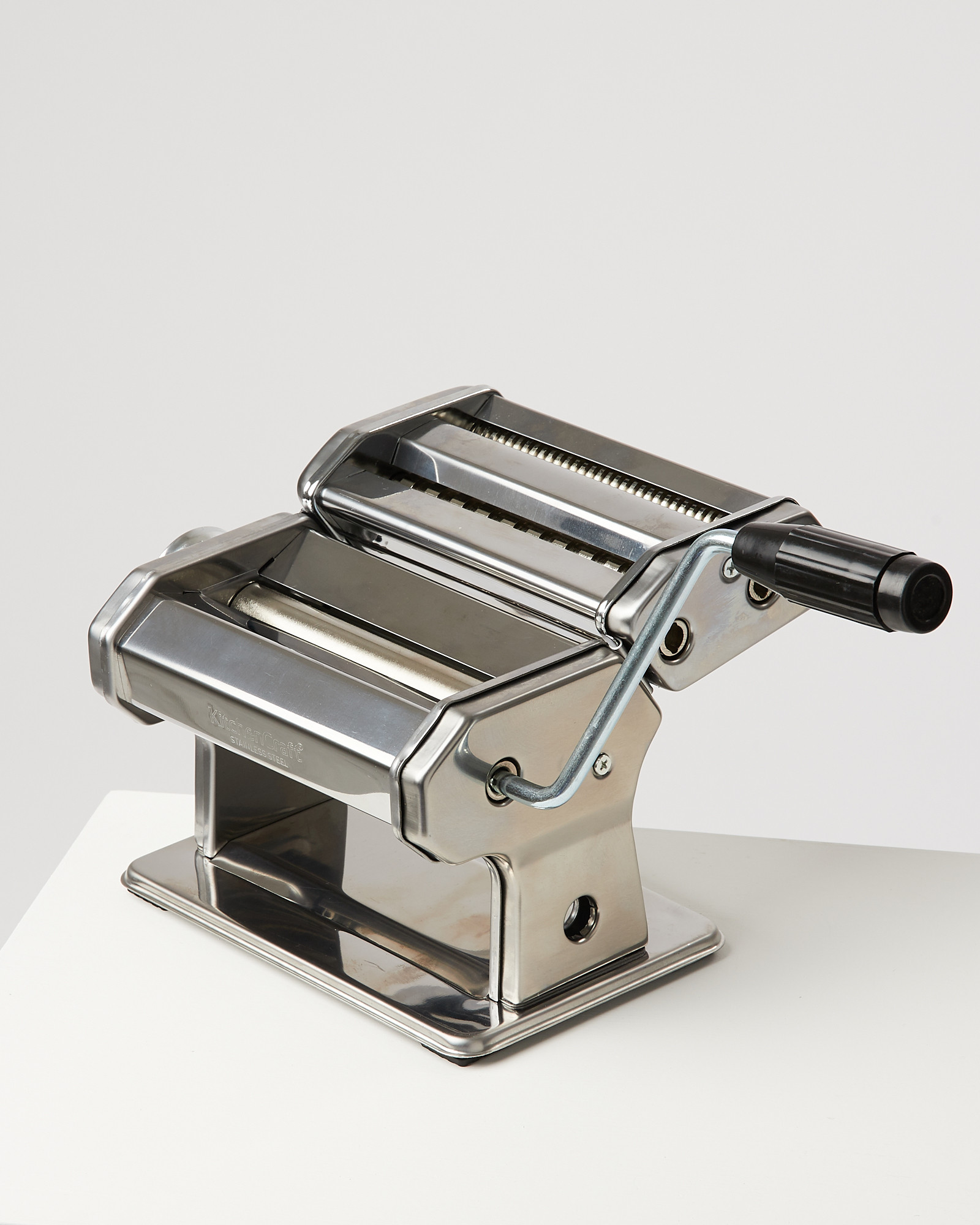 KitchenCraft Stainless Steel Pasta Machine | Oliver Bonas