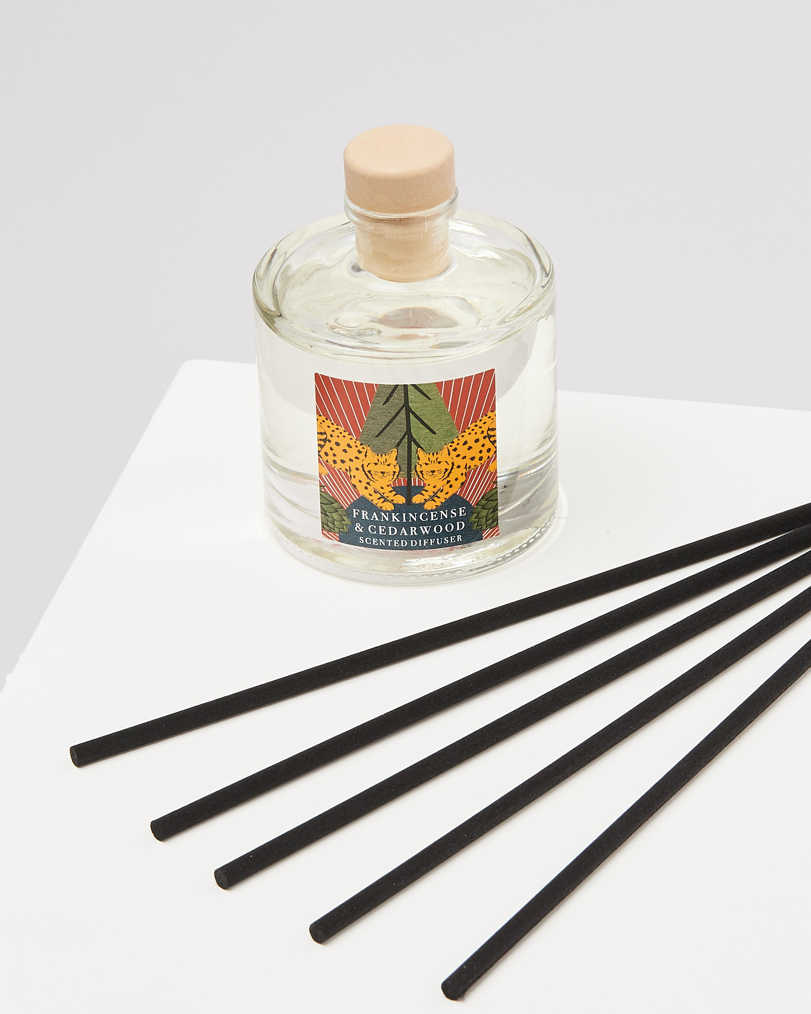Frankincense and Cedarwood Scented Diffuser | Oliver Bonas