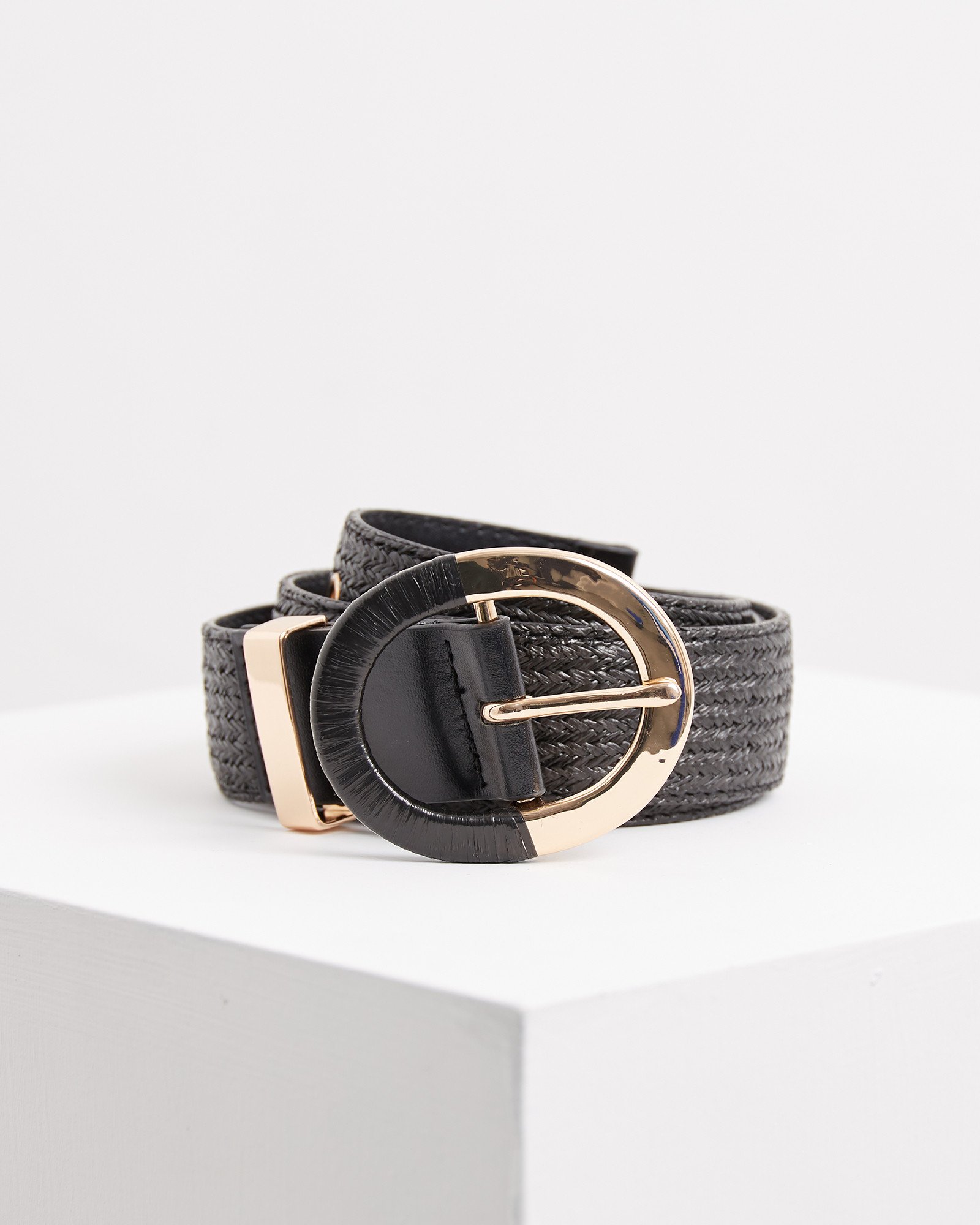 Raffia & Wrapped Buckle Black Waist Belt | Oliver Bonas