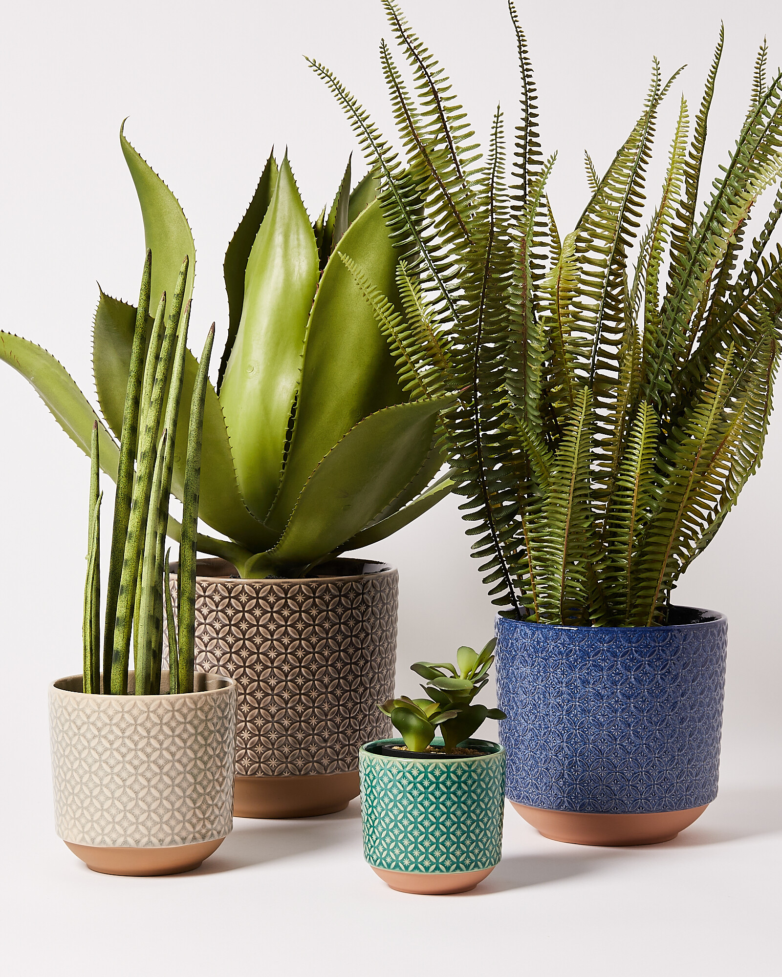 Modelo Geometric Grey Ceramic Plant Pot Extra Large | Oliver Bonas