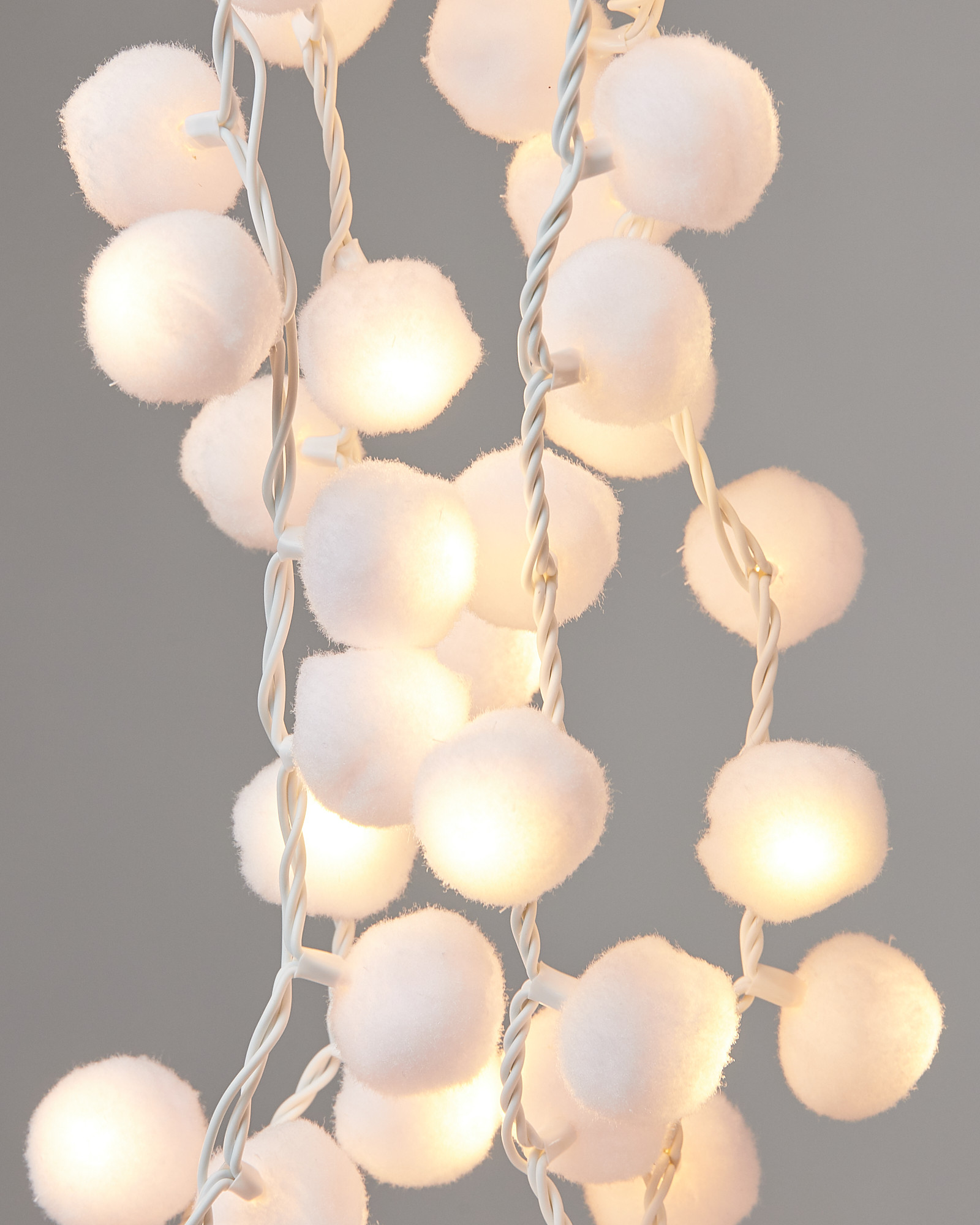Pom Pom String Lights | Oliver Bonas