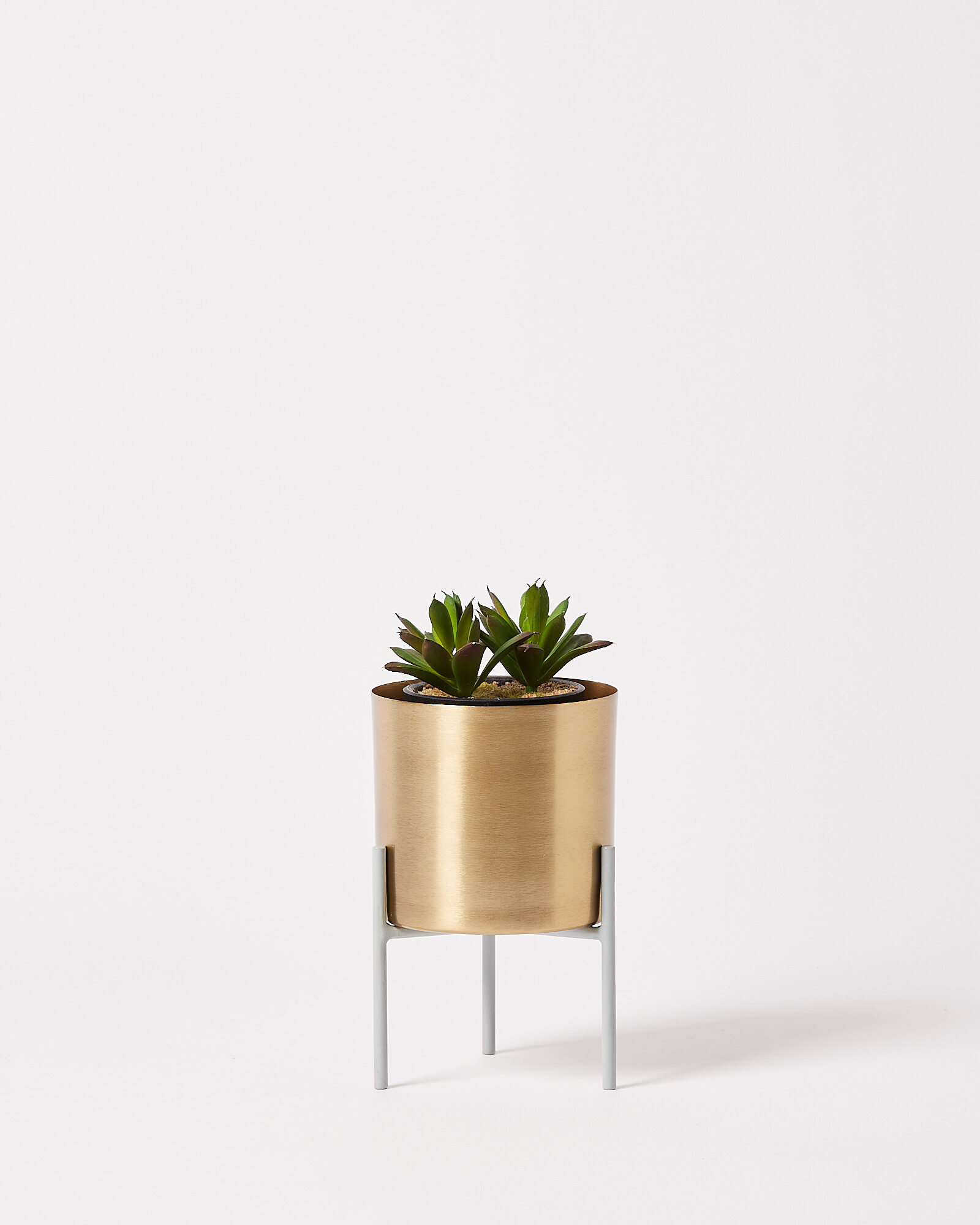 Iggy Gold Metal Plant Pot Small | Oliver Bonas