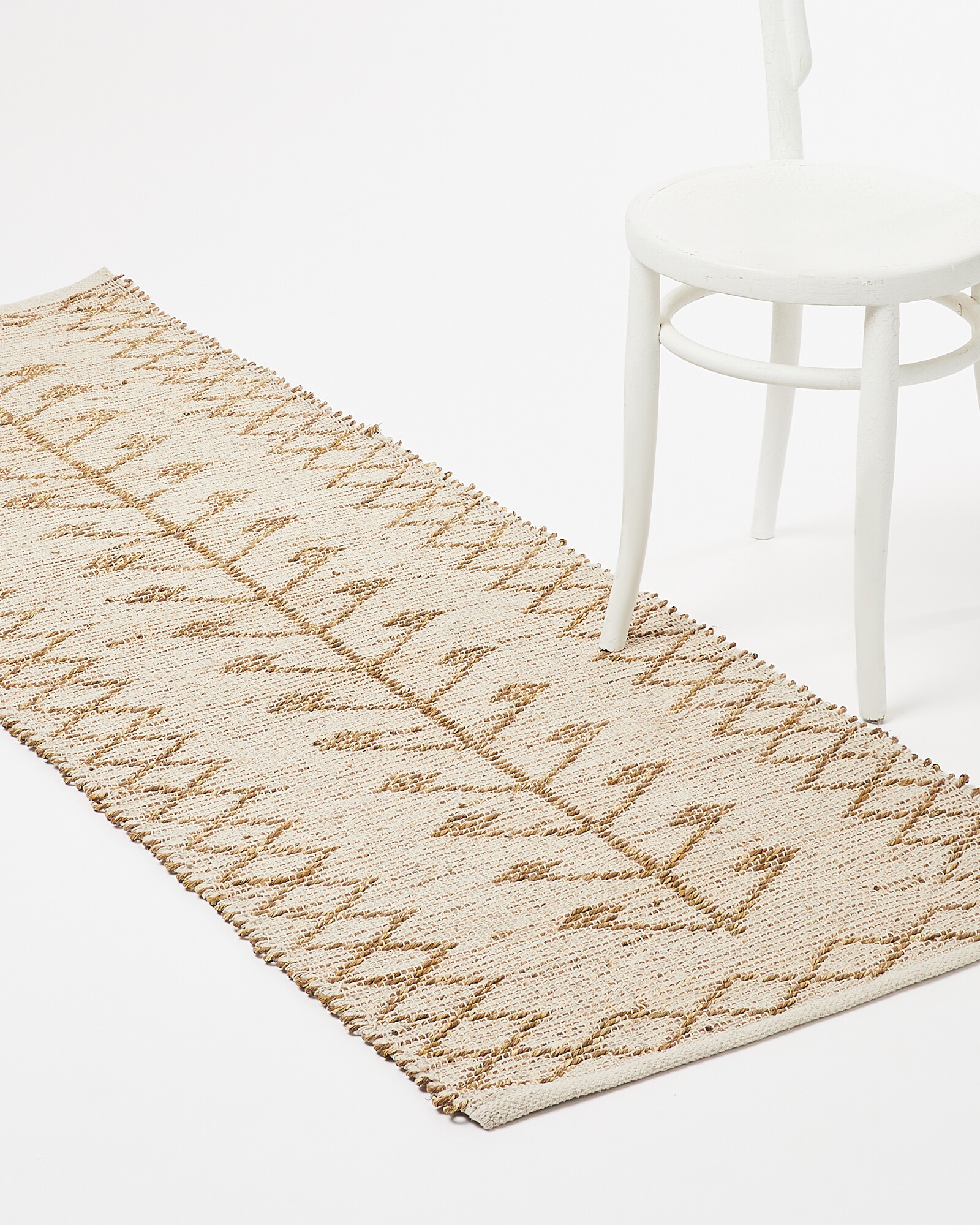 Jonc Seagrass White Runner Rug | Oliver Bonas