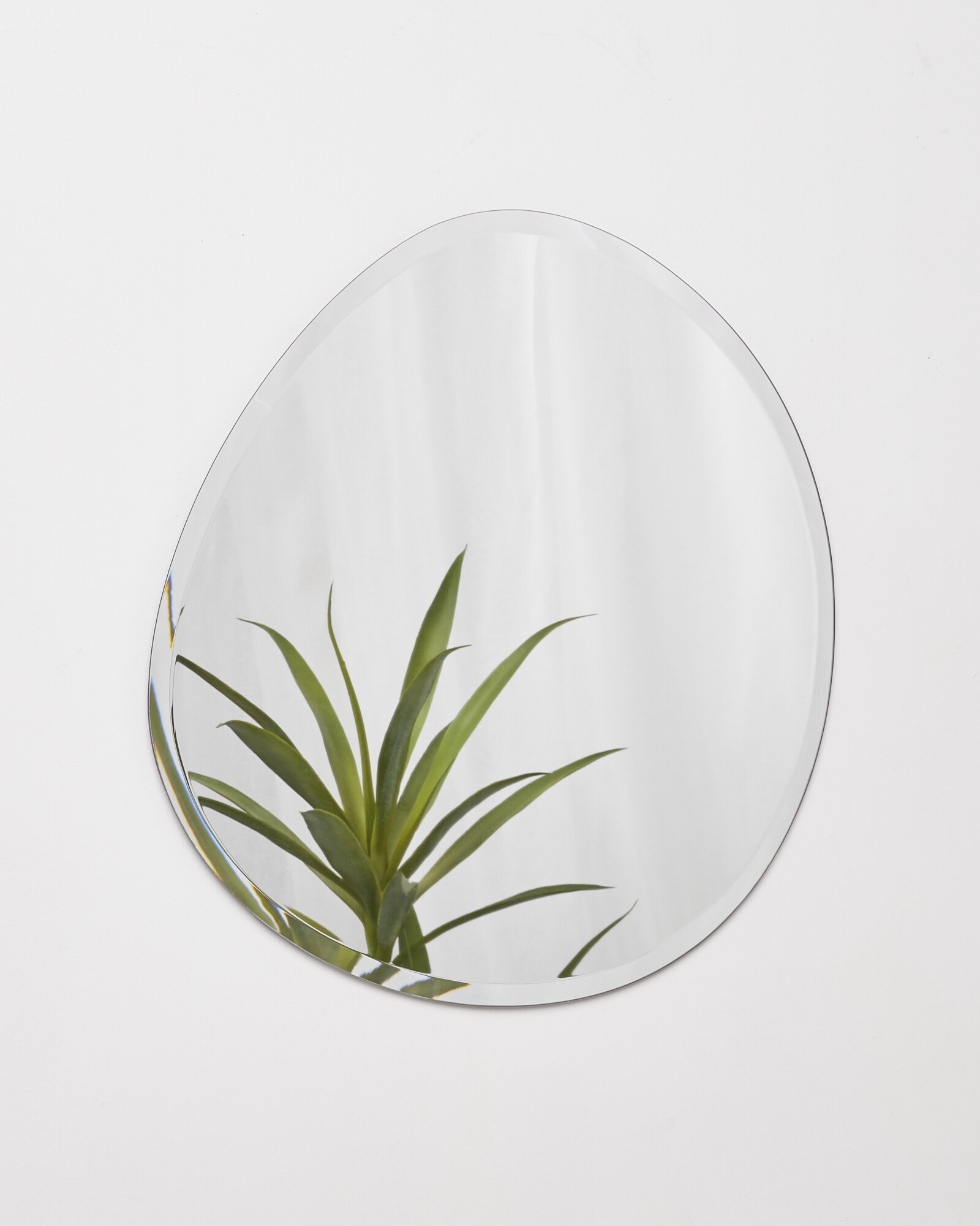 Issey Round Pebble Wall Mirror Large | Oliver Bonas