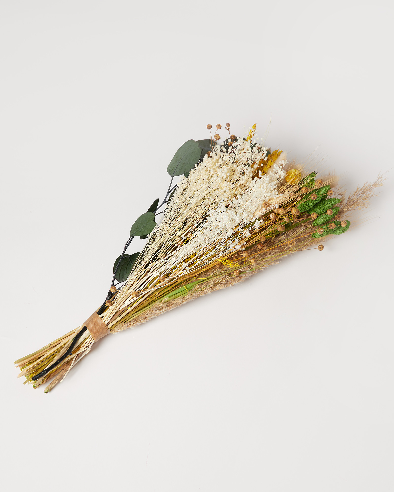 Zesty Dried Flower Bouquet | Oliver Bonas