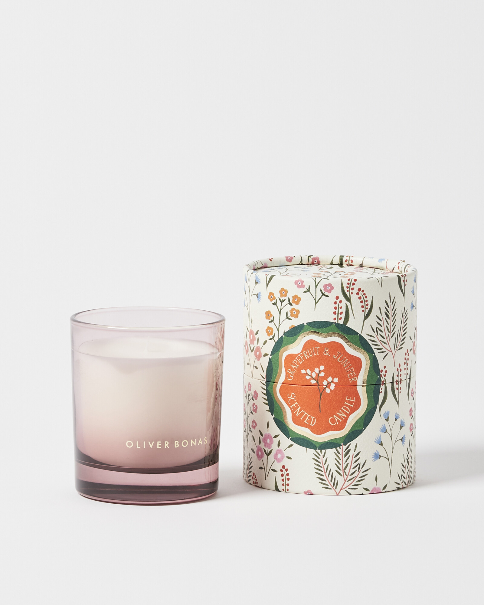 Dekor Grapefruit & Juniper Scented Candle | Oliver Bonas
