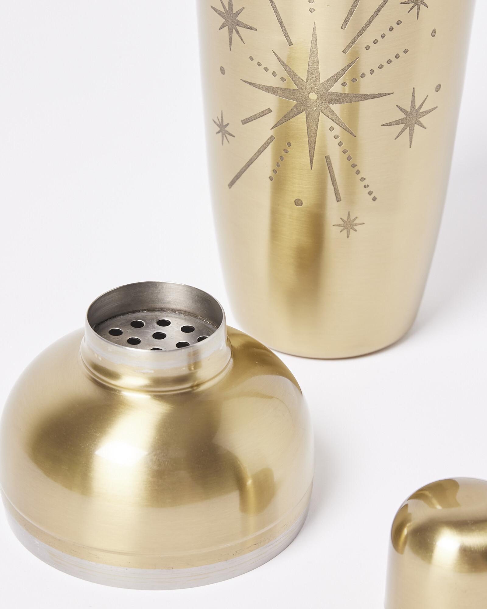Etched Star Gold Metal Cockail Shaker | Oliver Bonas