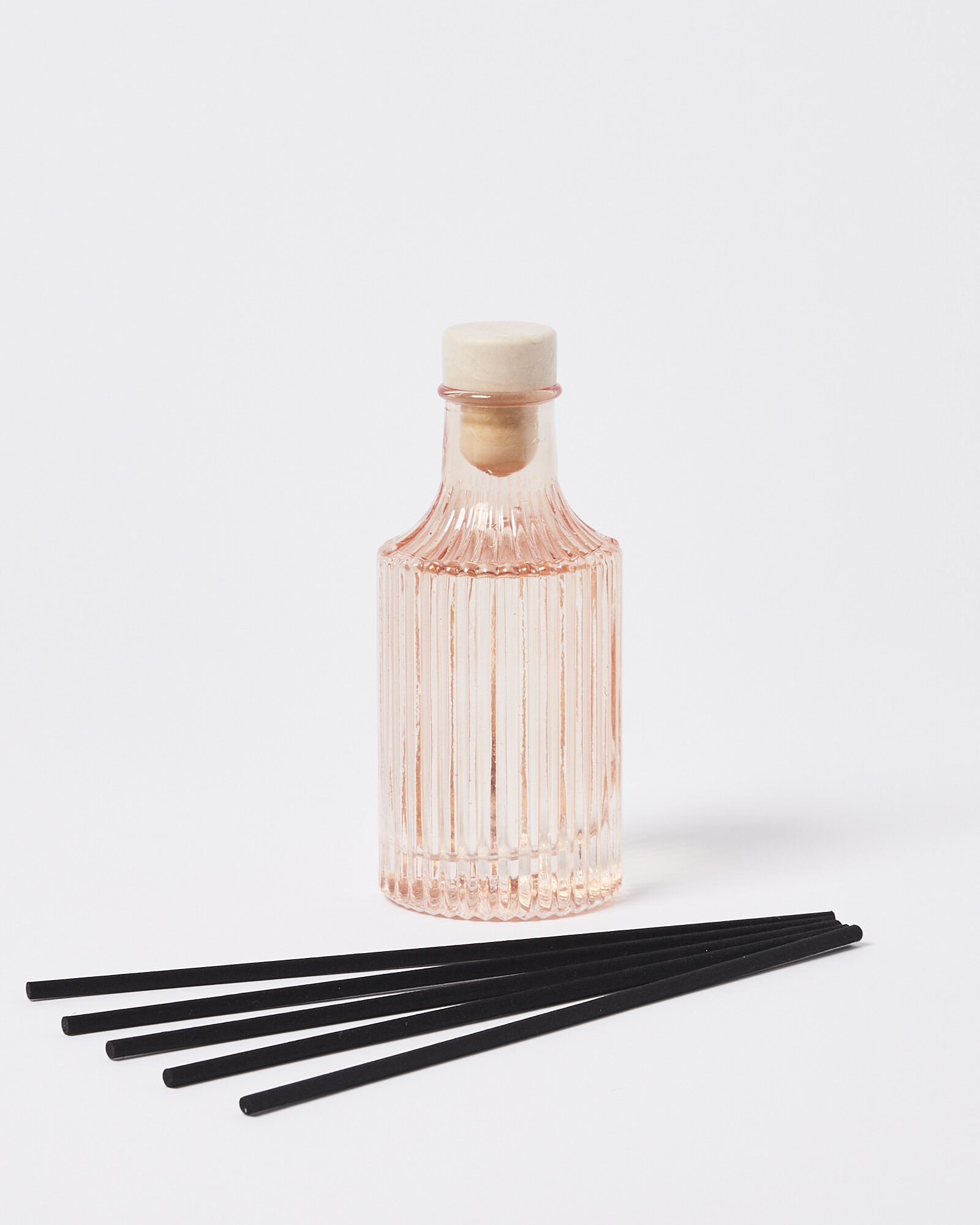Ephey Revive Green Tea & Amber Scented Diffuser | Oliver Bonas