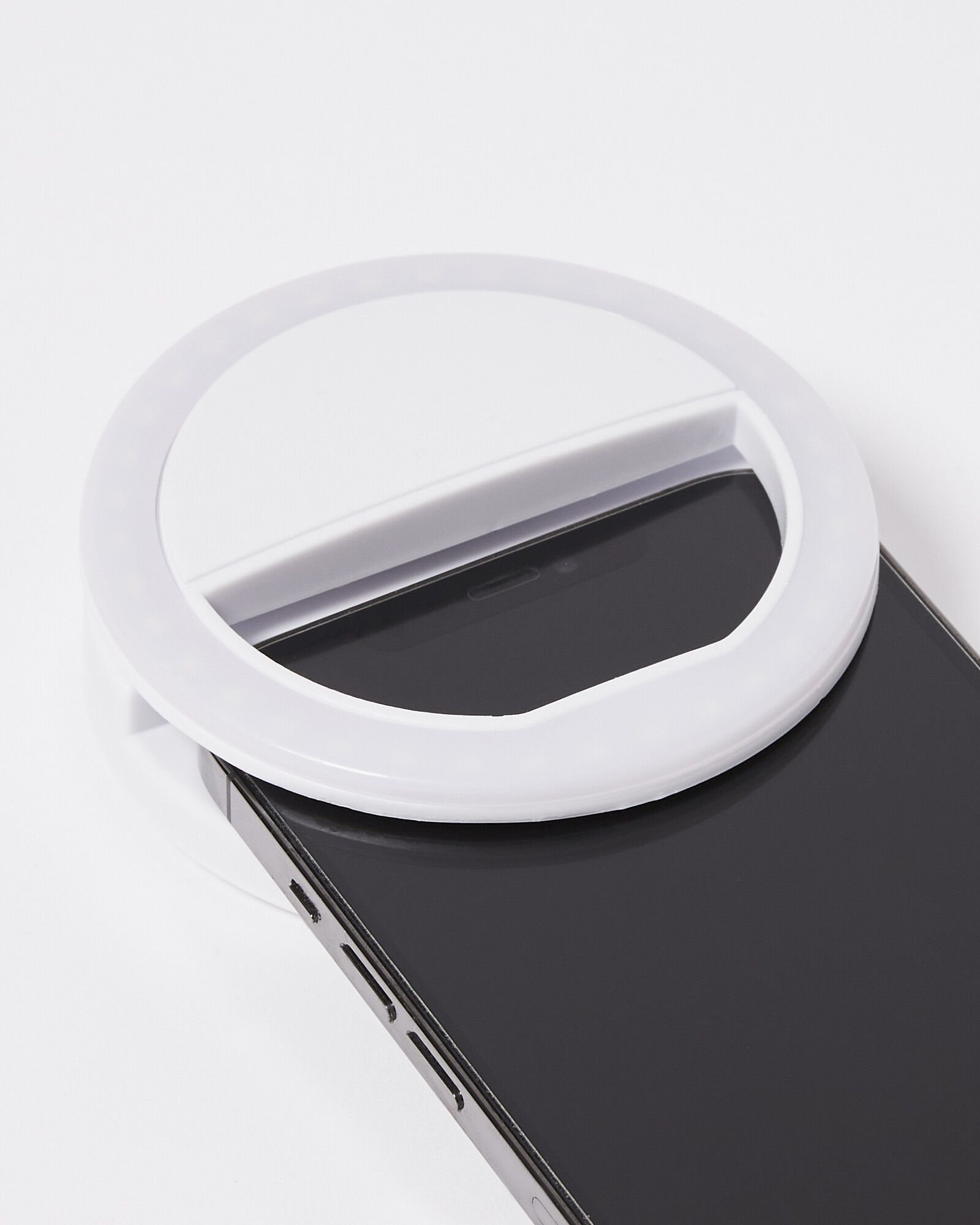 Take Brighter Selfies Phone Ring Light | Oliver Bonas