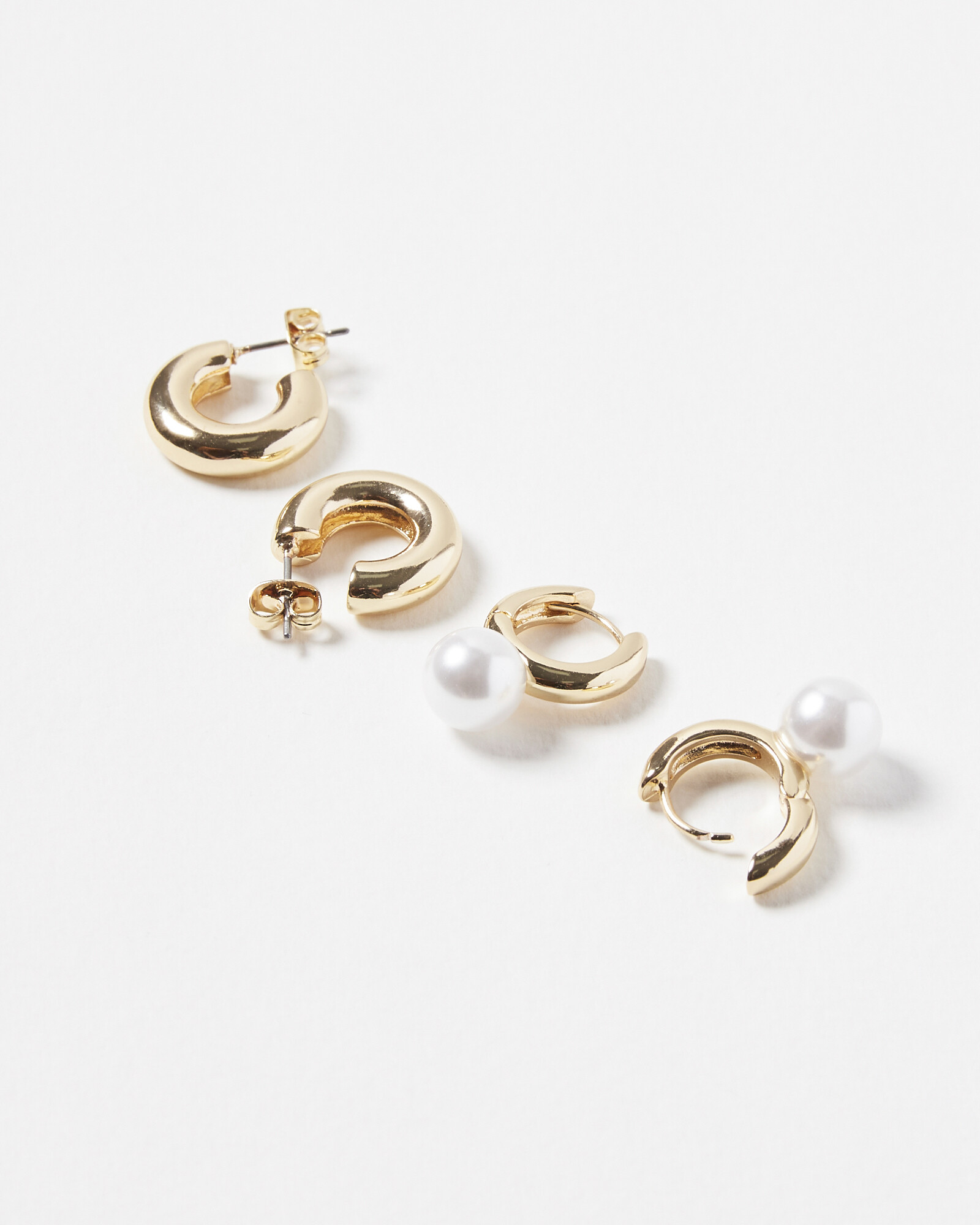 Rowena Pearl & Gold Hoop Earrings Set of Two | Oliver Bonas IE