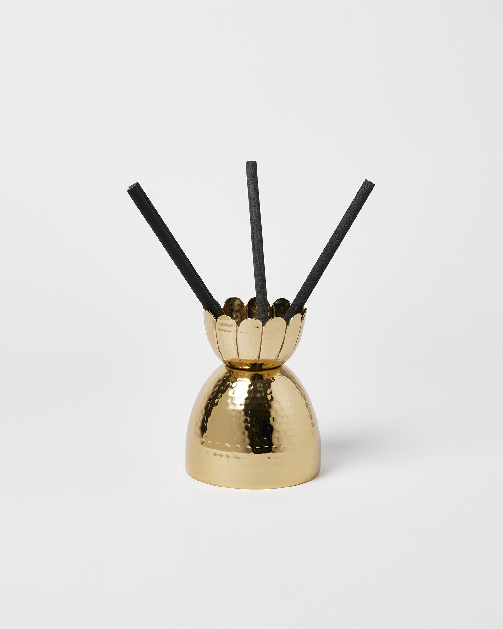 Machiko Mandarin & Lotus Gold Metal Diffuser | Oliver Bonas