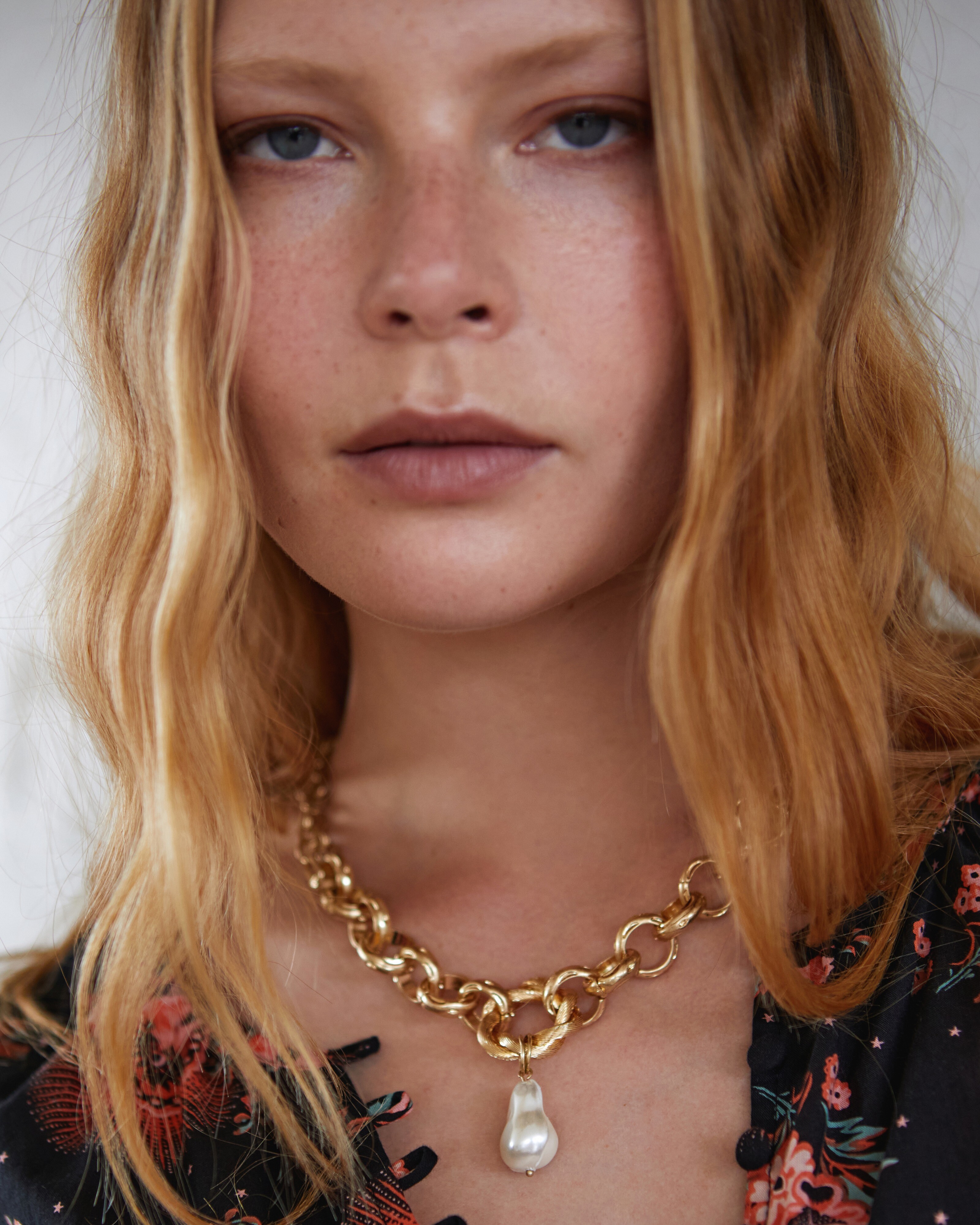 Kali Faux Pearl Chunky Chain Drop Necklaces | Oliver Bonas