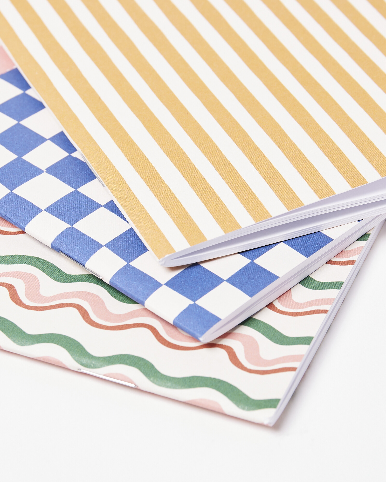 Perri Paper A6 Notebooks Set of Three | Oliver Bonas