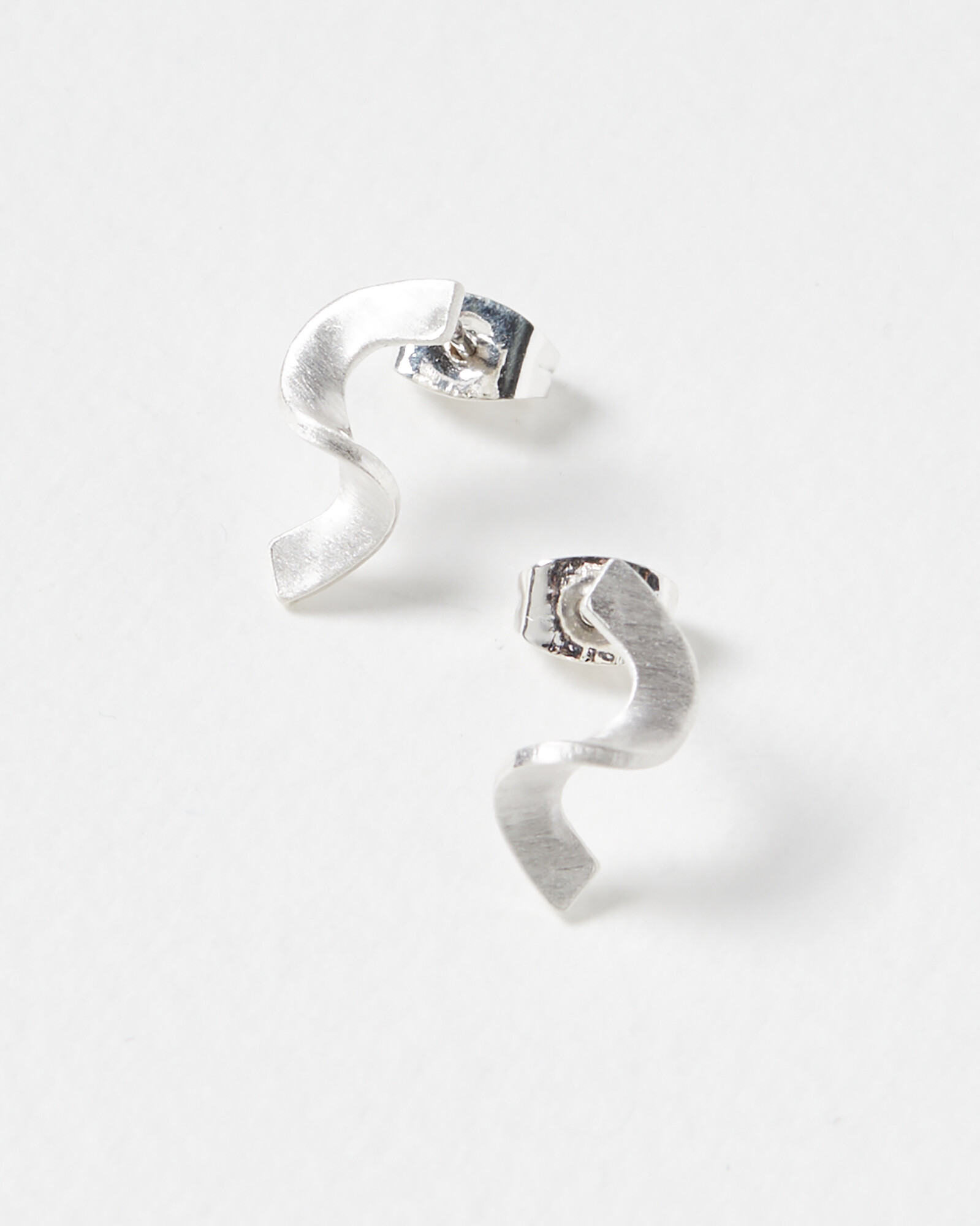 Tami Mismatched Ribbon Twist Silver Tone Stud Earrings | Oliver Bonas