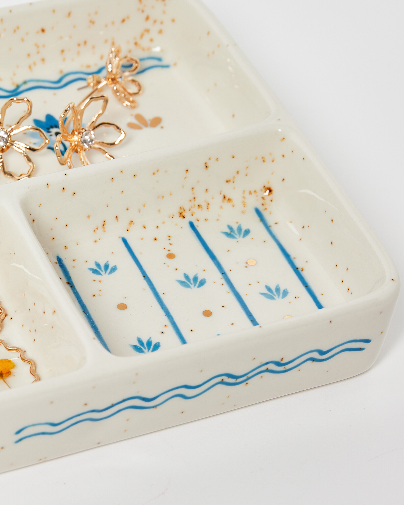 Loretta Blue Ceramic Tray Large | Oliver Bonas