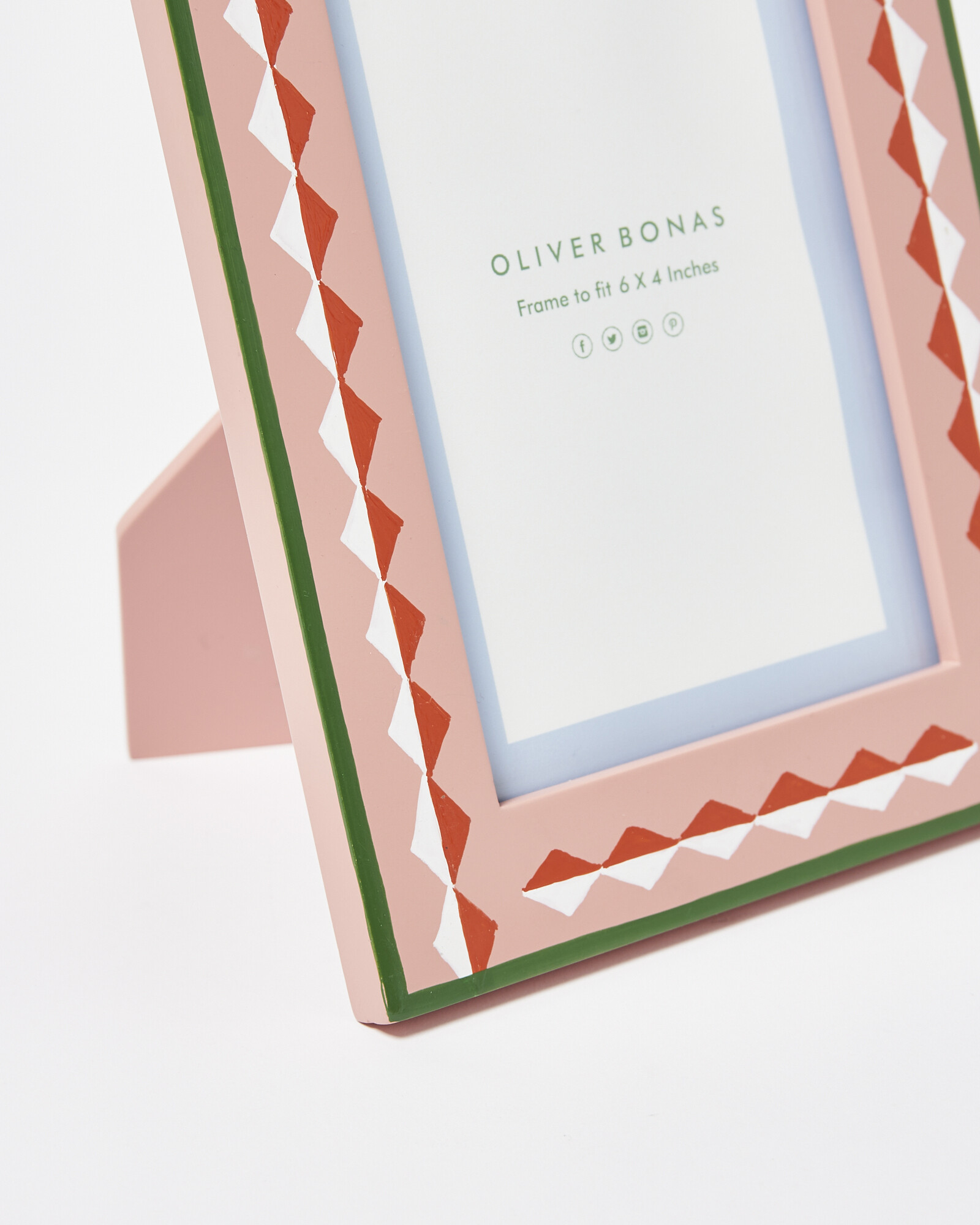 Millicent Hand Painted Pink Wooden Photo Frame 6x4" | Oliver Bonas