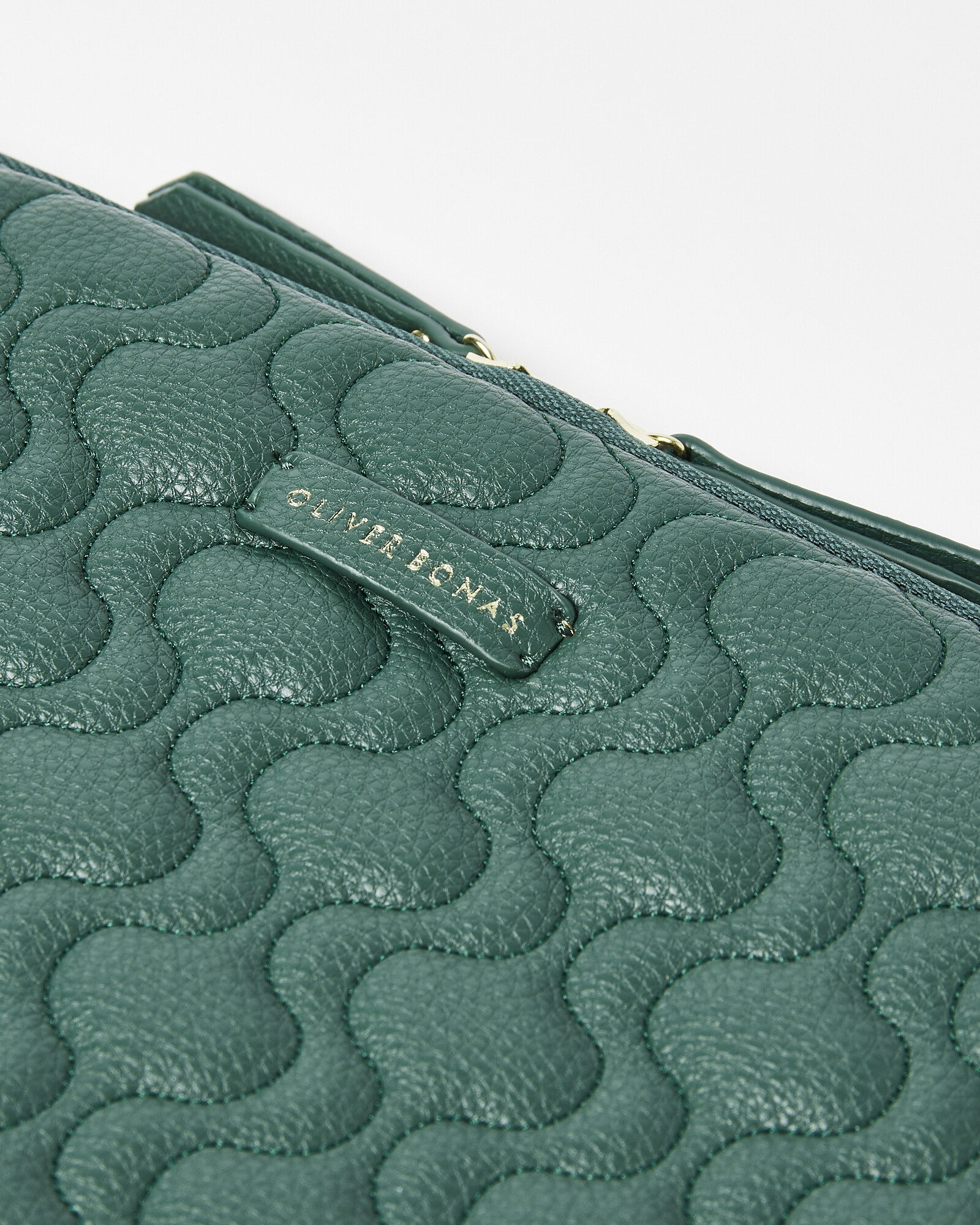 60's Curved Stitch Green Laptop Case | Oliver Bonas