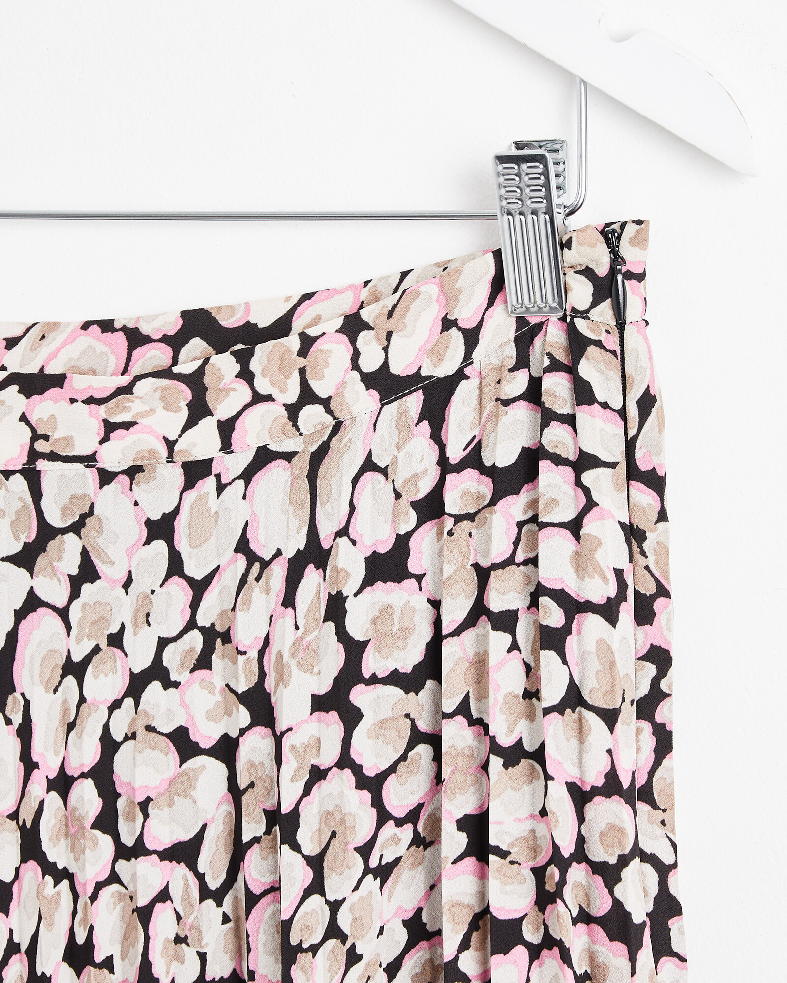 Warped Animal Print Pleated White Midi Skirt | Oliver Bonas