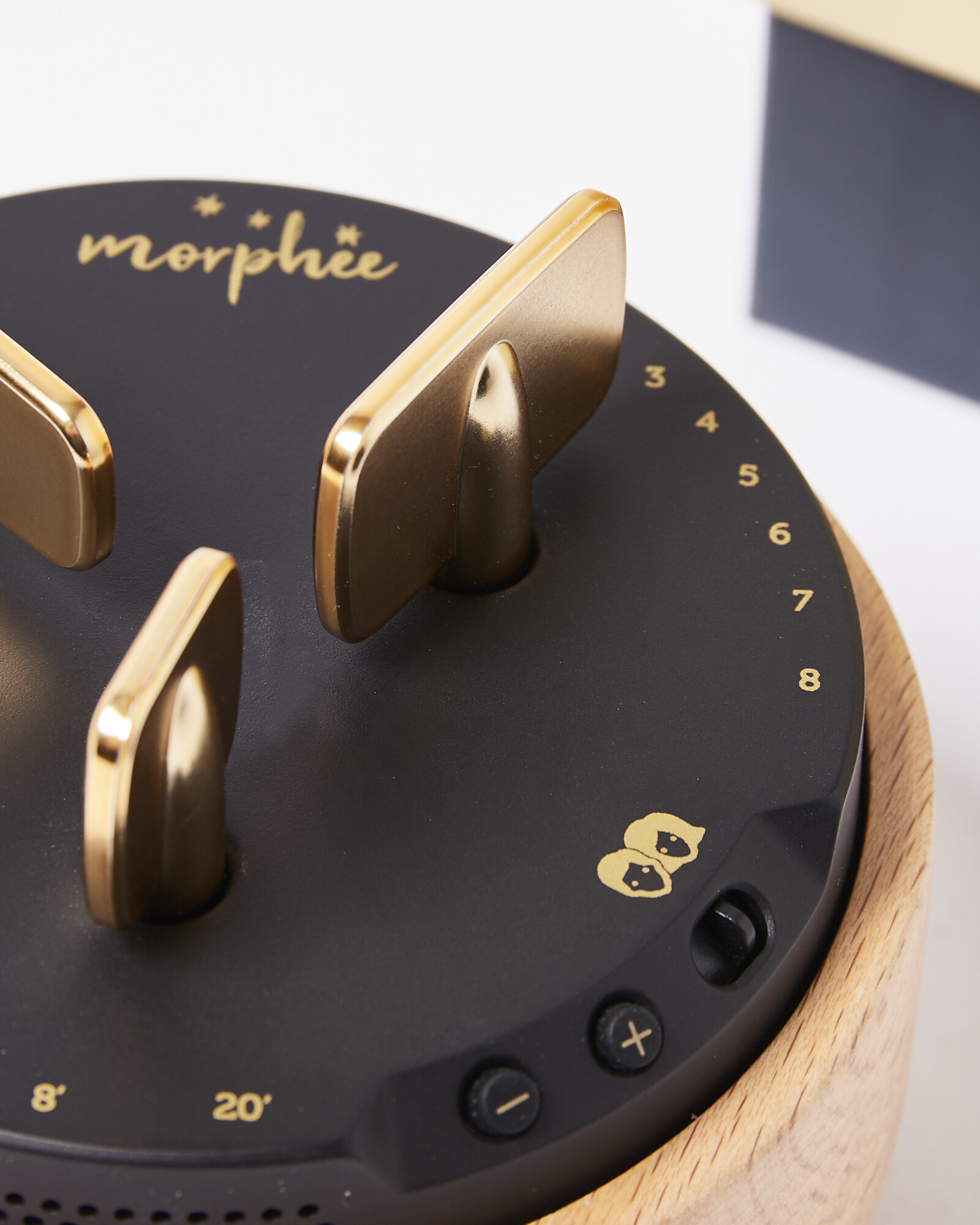 Morphée Guided Meditation Sleep-Aid Device | Oliver Bonas