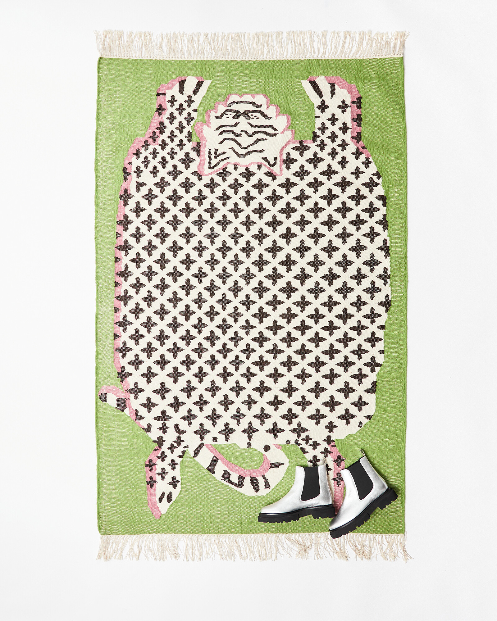 Luca Leopard Handwoven Green Wool & Cotton Rug | Oliver Bonas