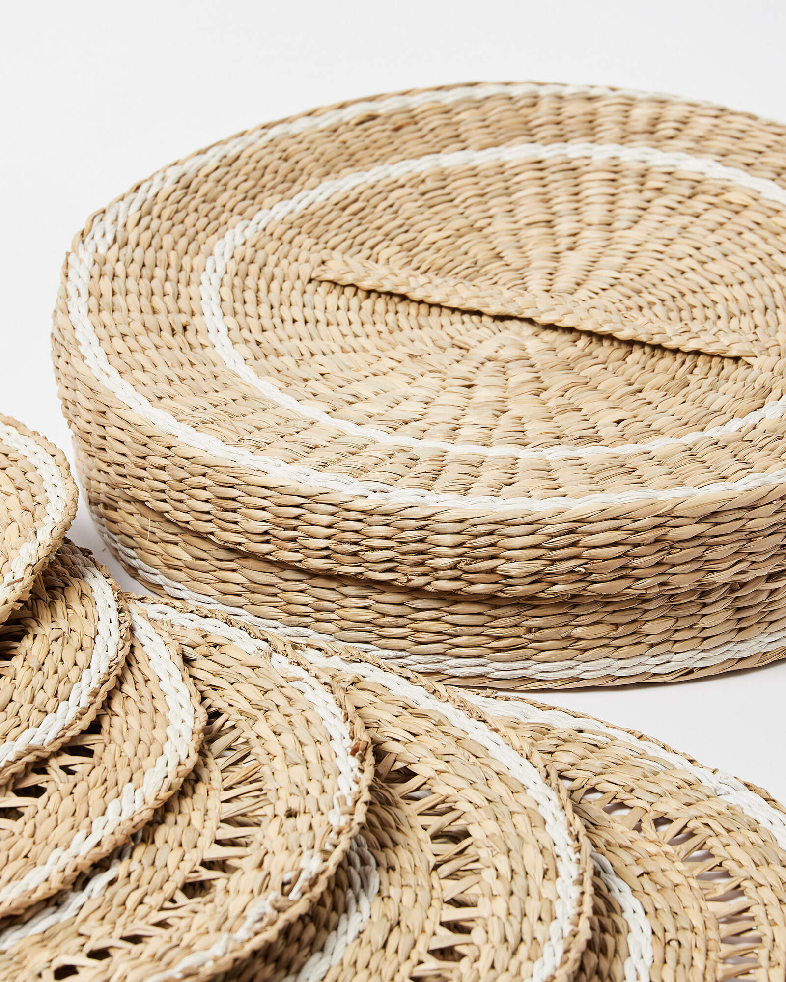 Natural Seagrass Placemats & Basket Set of Six | Oliver Bonas