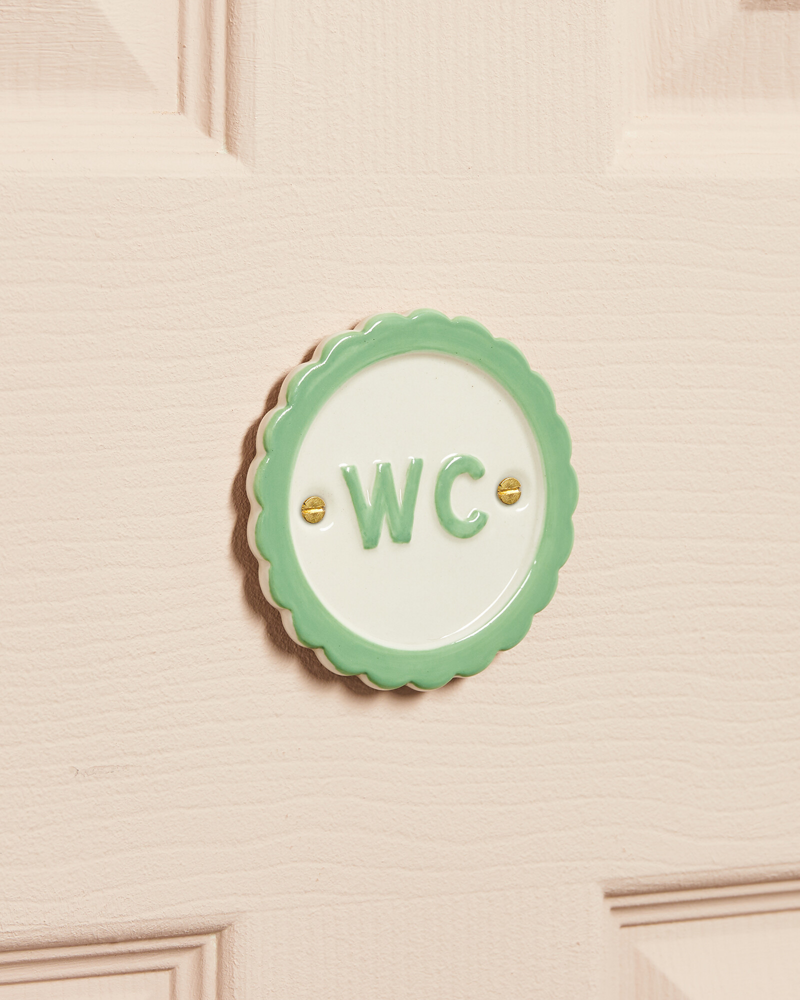 Round Green Ceramic WC Bathroom Sign | Oliver Bonas