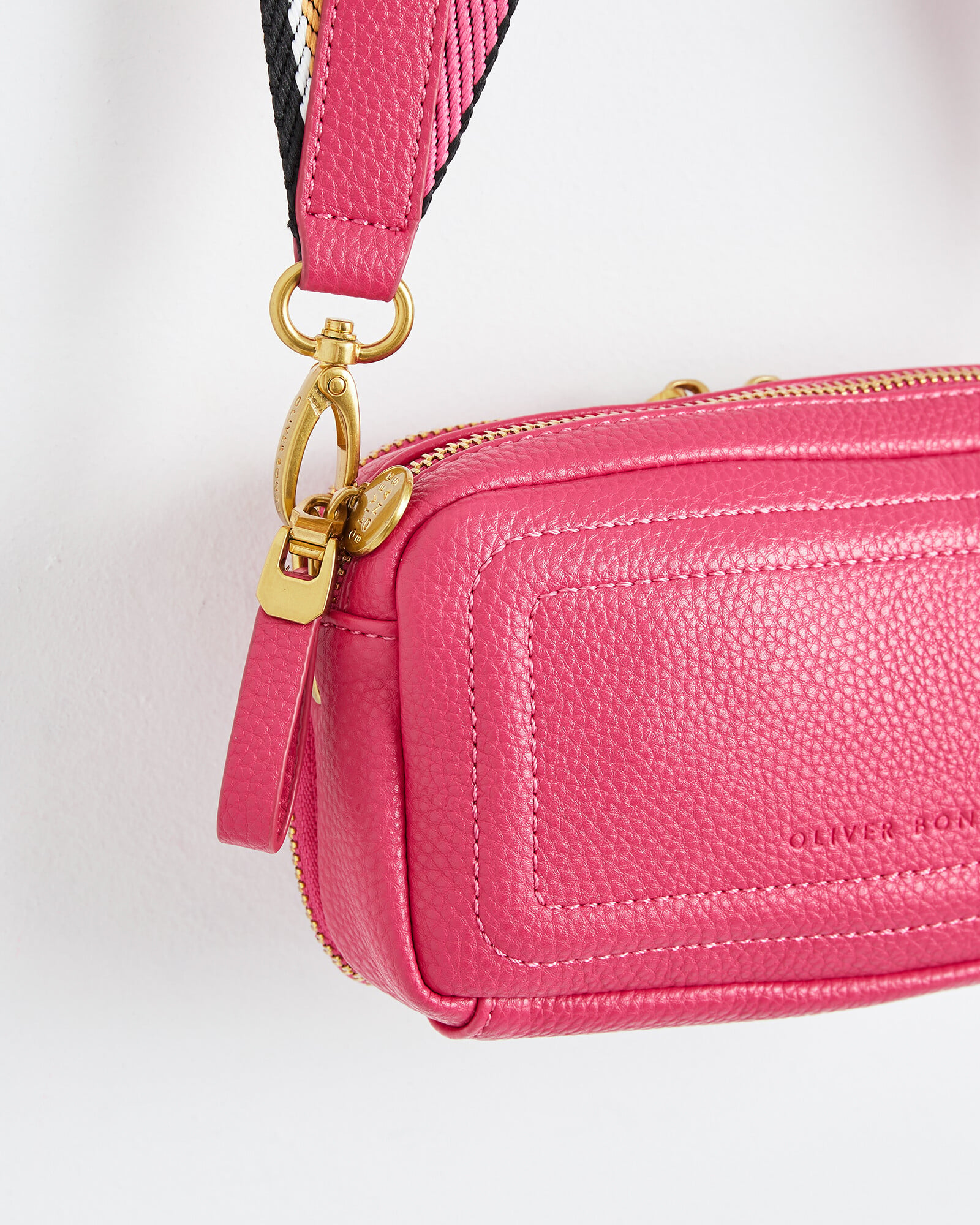 Simen Raspberry Pink Crossbody Bag Small | Oliver Bonas