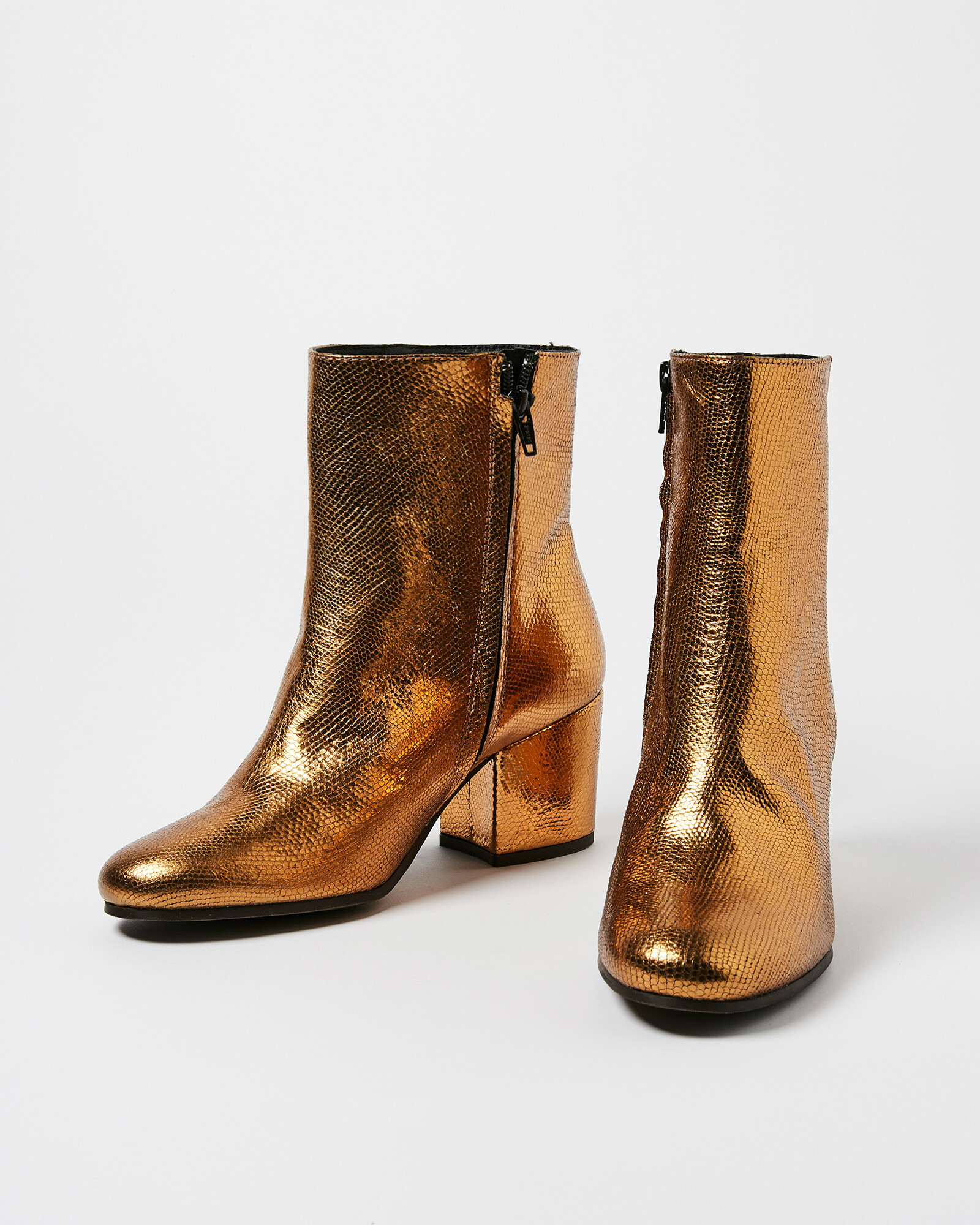 Esska Rasa Dark Gold Leather Heeled Boots | Oliver Bonas