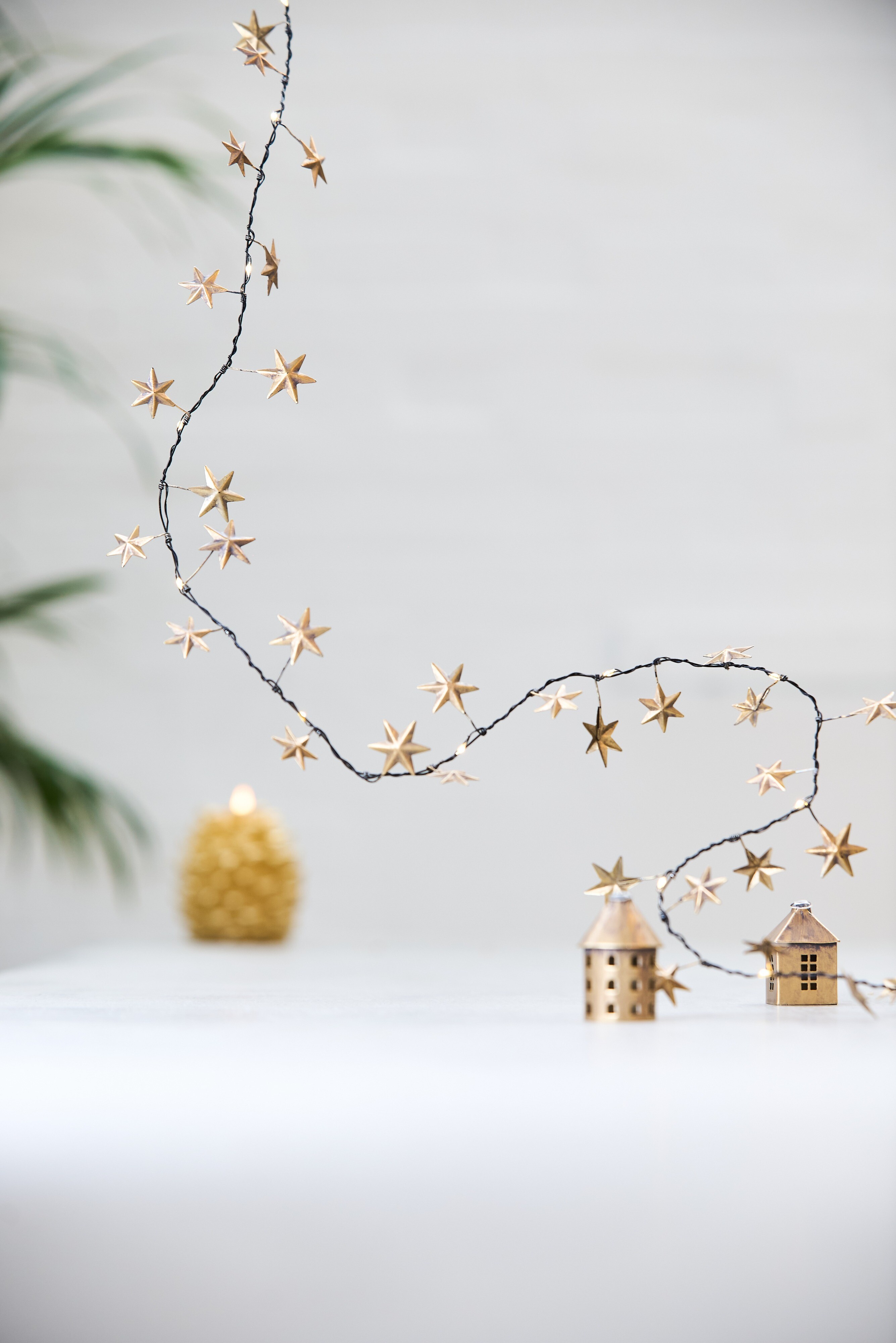 Gold Star String Fairy Lights | Oliver Bonas