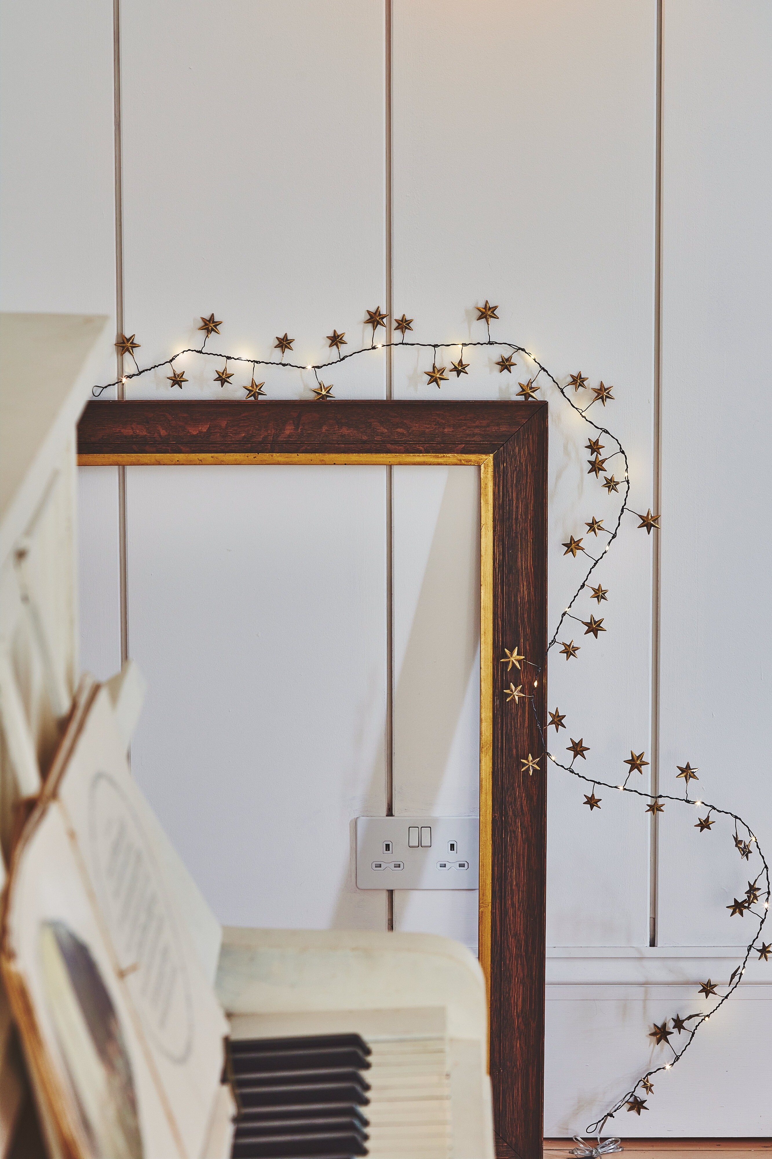 Gold Star String Fairy Lights | Oliver Bonas