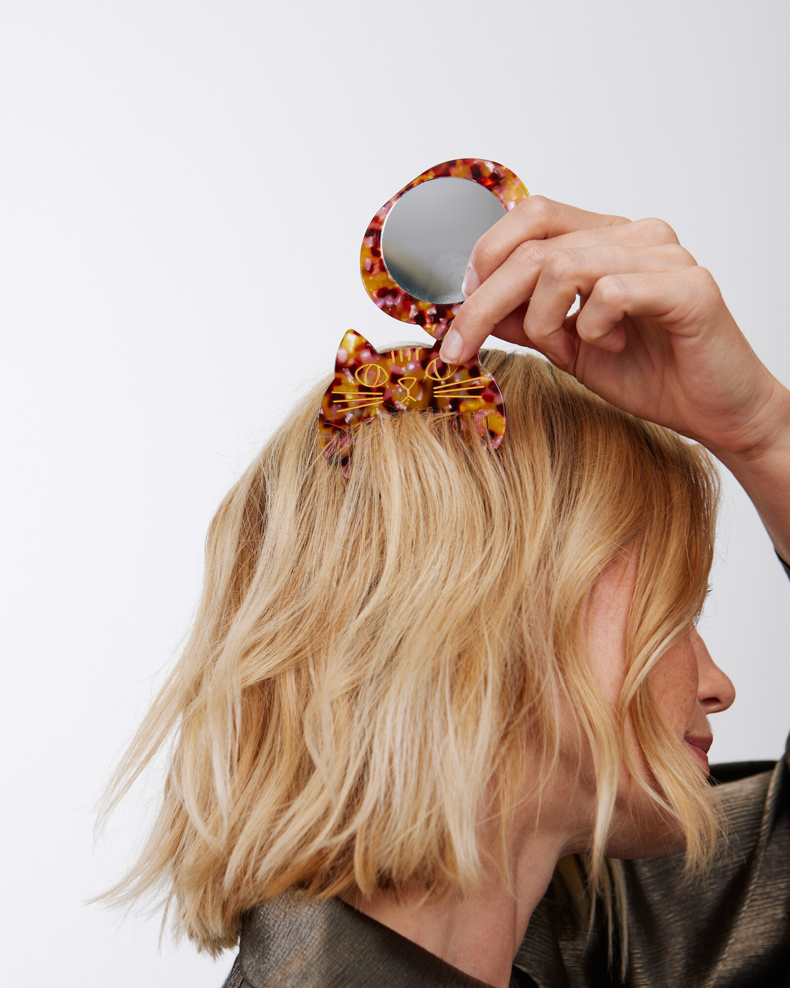 Callie Cat Hair Comb & Mirror | Oliver Bonas