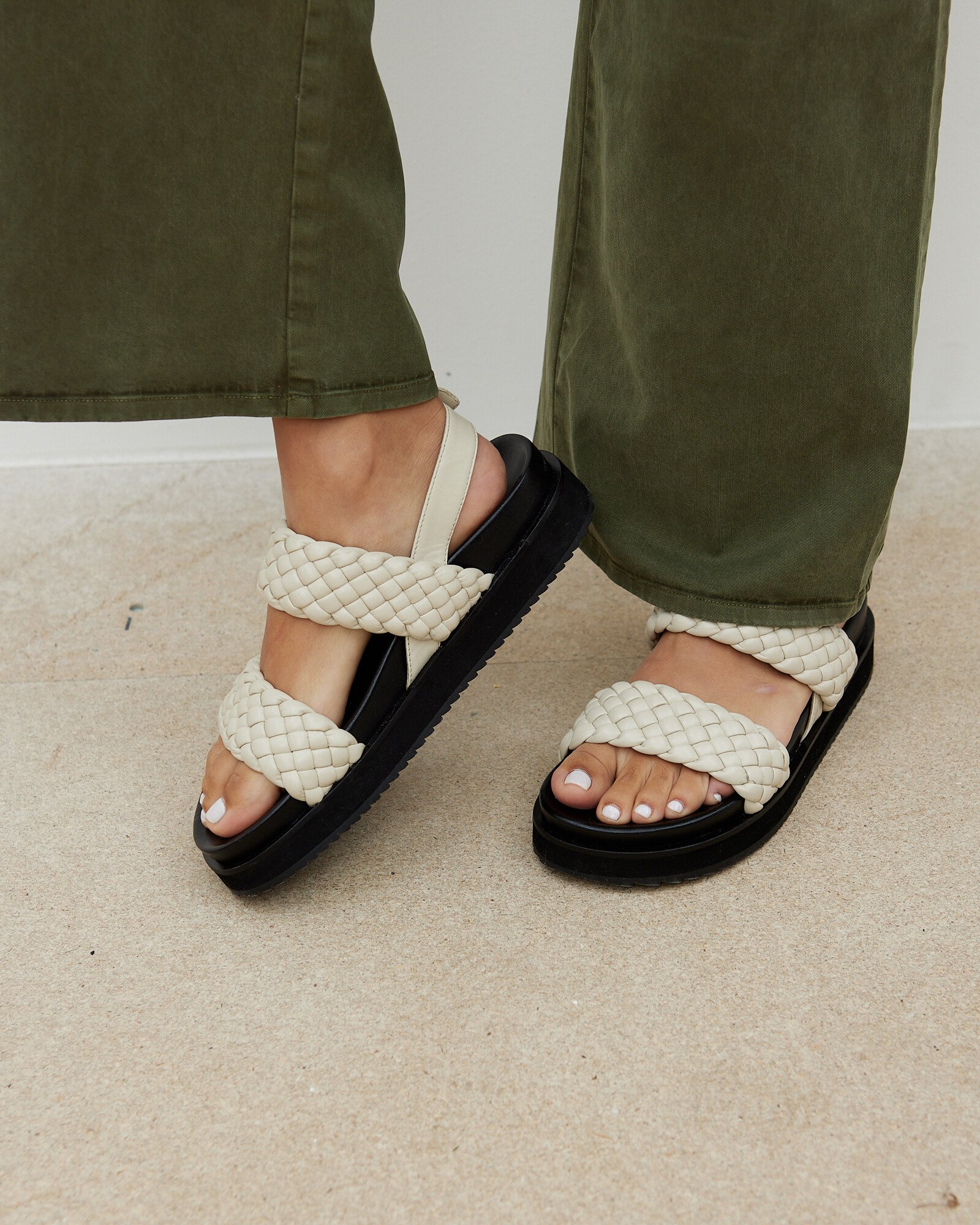 Chunky Weave Ecru Leather Sandals | Oliver Bonas