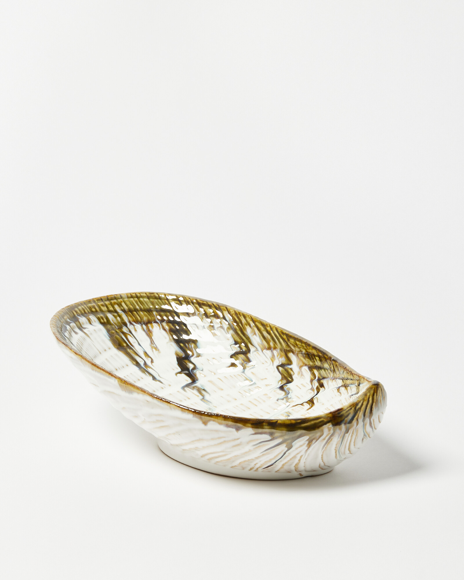 Mussel Shell White Ceramic Objet | Oliver Bonas