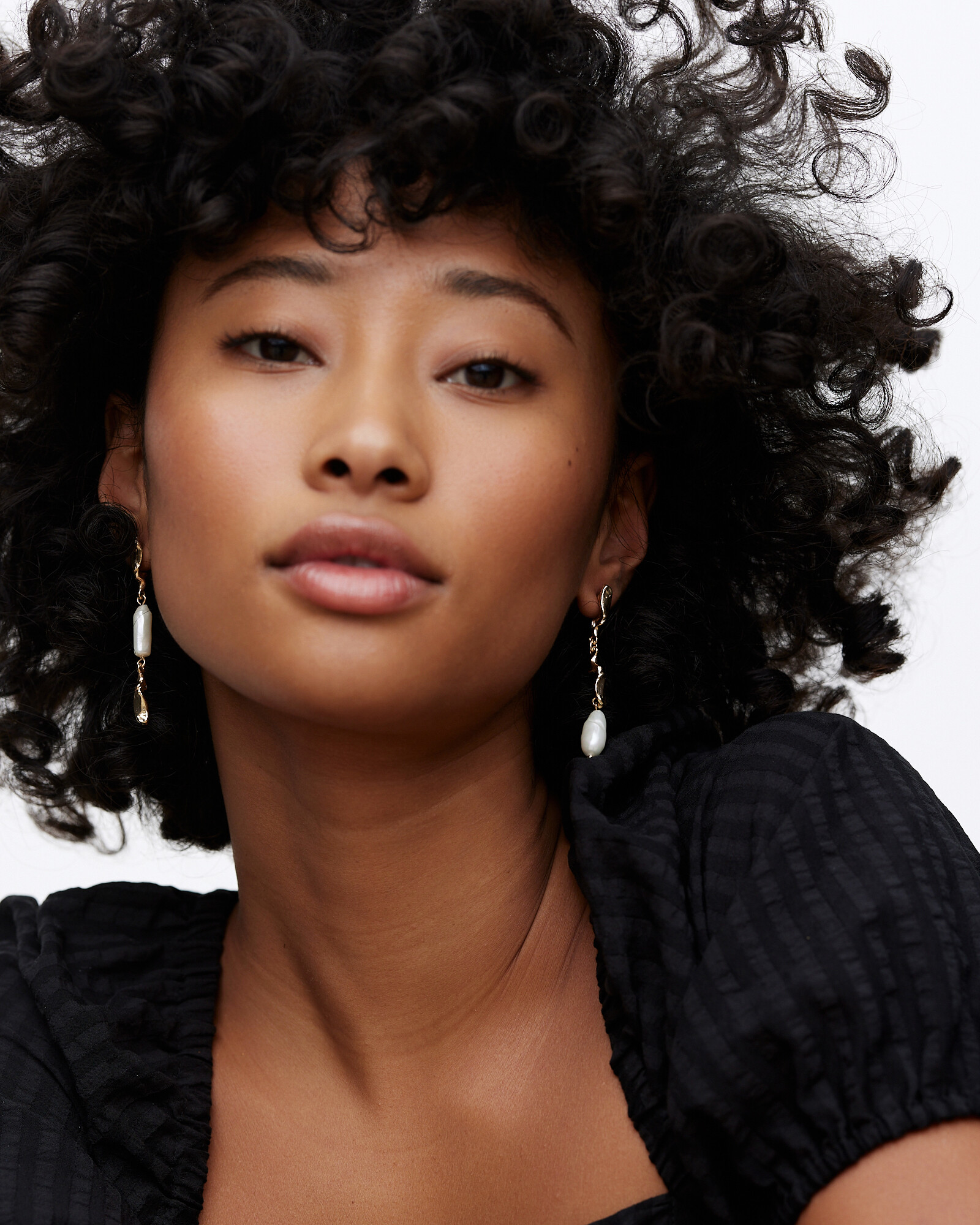 Aalto Mismatch Bar & Faux Pearl Drop Earrings | Oliver Bonas