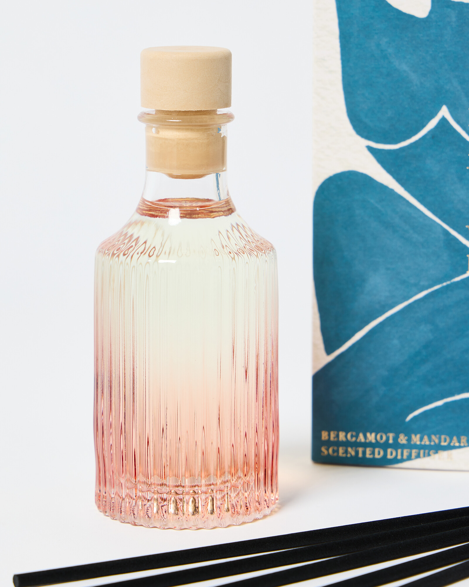Nora Revive Bergamot & Mandarin Reed Diffuser | Oliver Bonas
