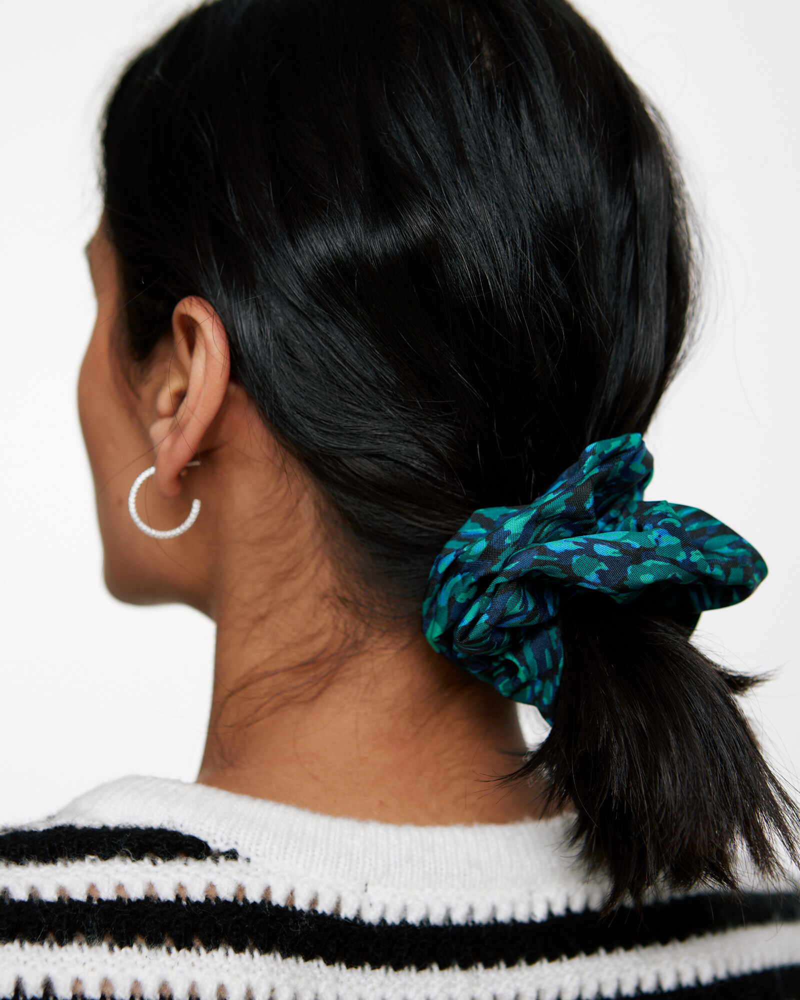 Abstract Texture Green Hair Scrunchie | Oliver Bonas