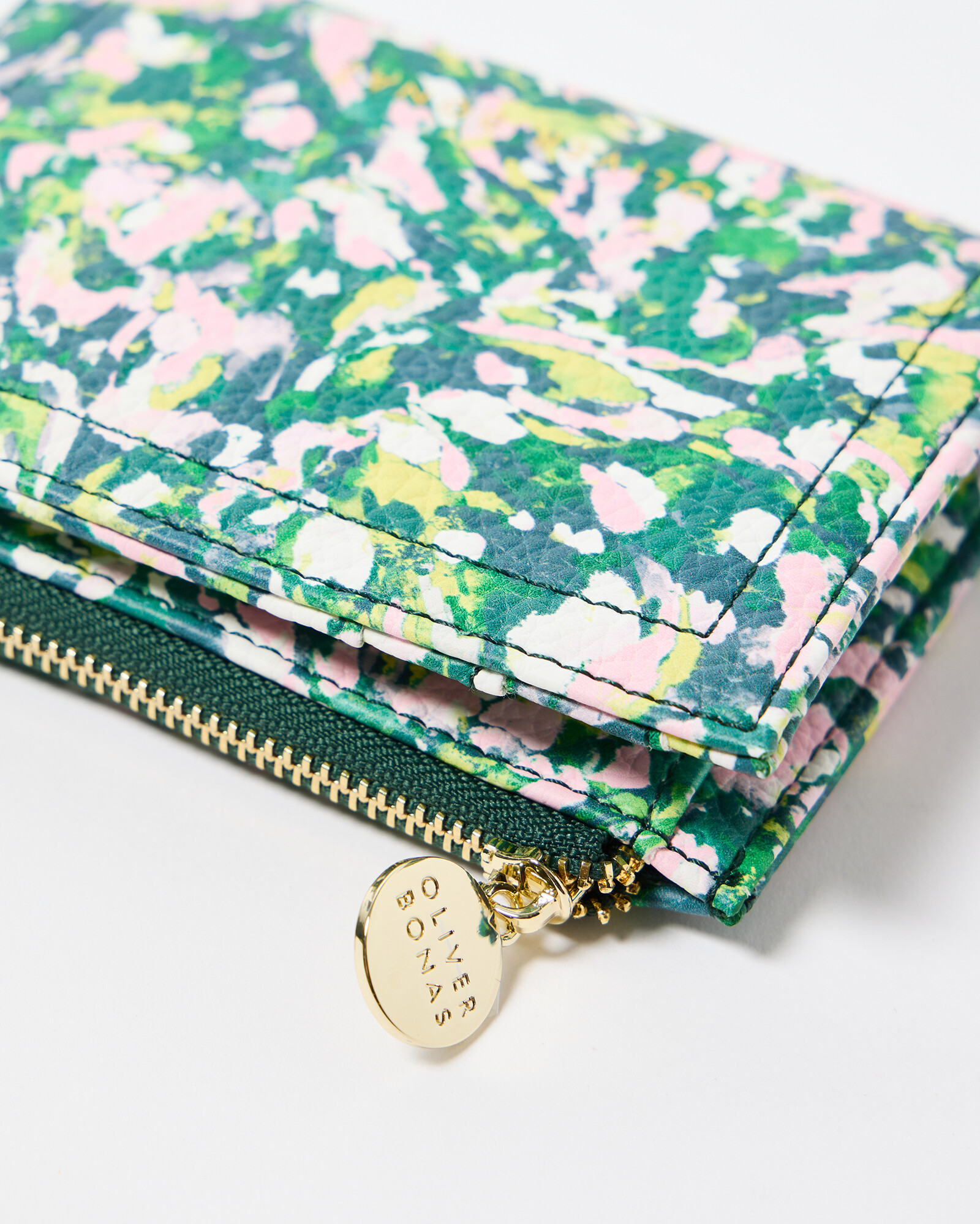 Kinley Green Swirl Print Zipped Coin Purse | Oliver Bonas