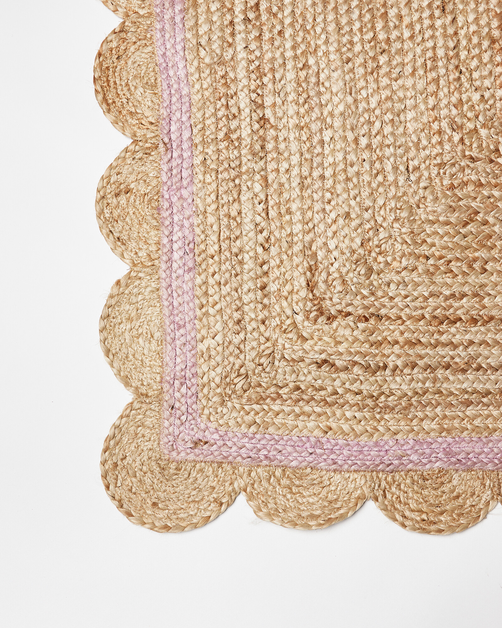 Scalloped Jute Pink Border Rug 180x120cm | Oliver Bonas