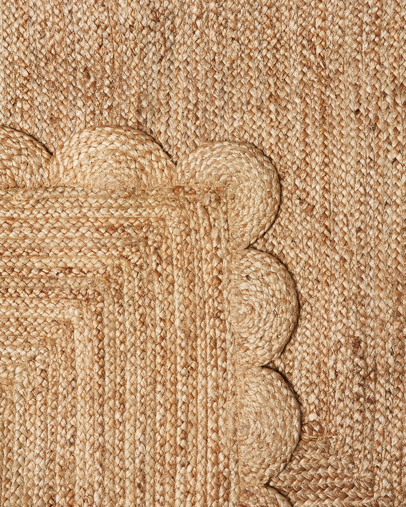 Scalloped Natural Brown Jute Rug 240x170cm | Oliver Bonas