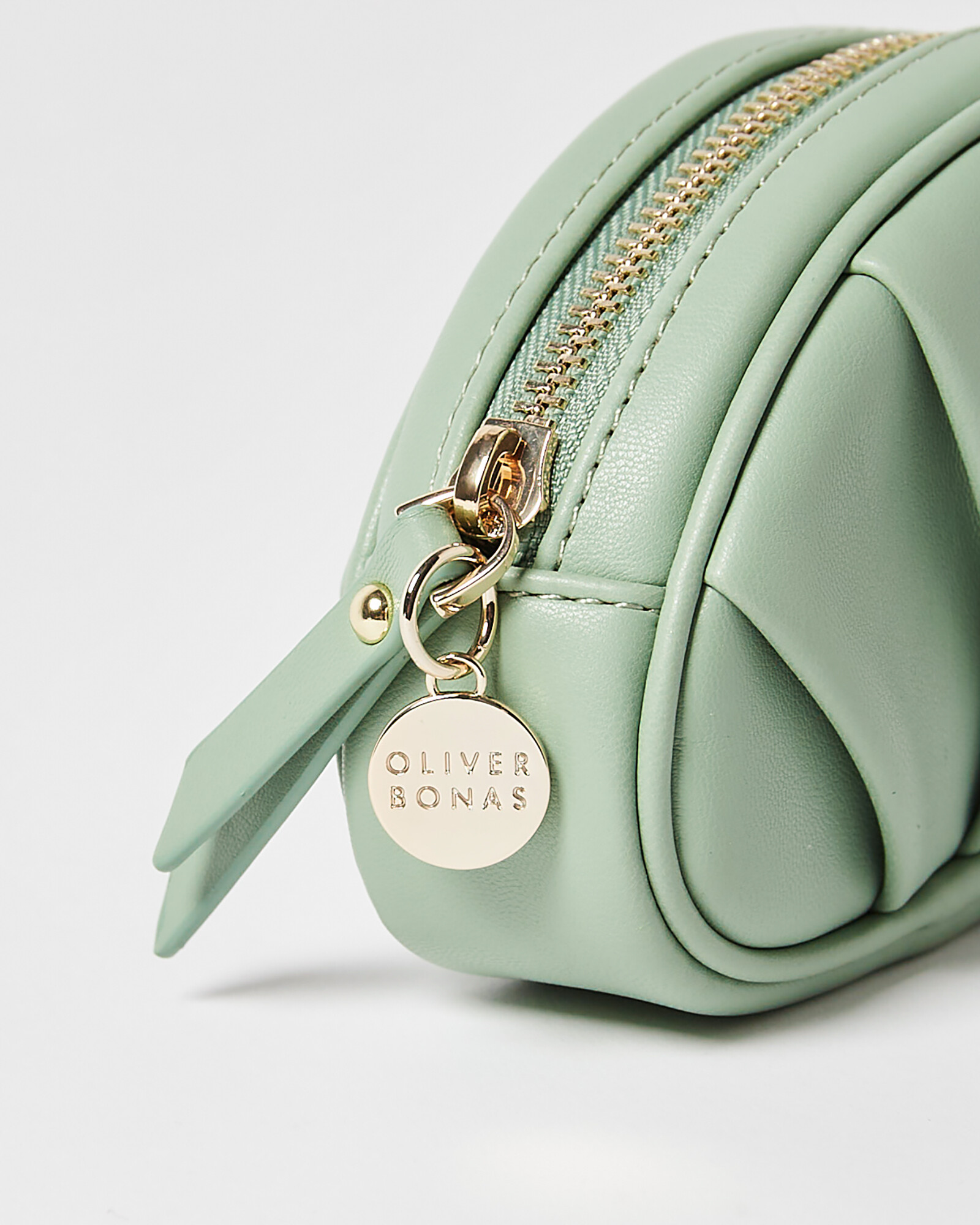 Pleated Croissant Zipped Pouches | Oliver Bonas