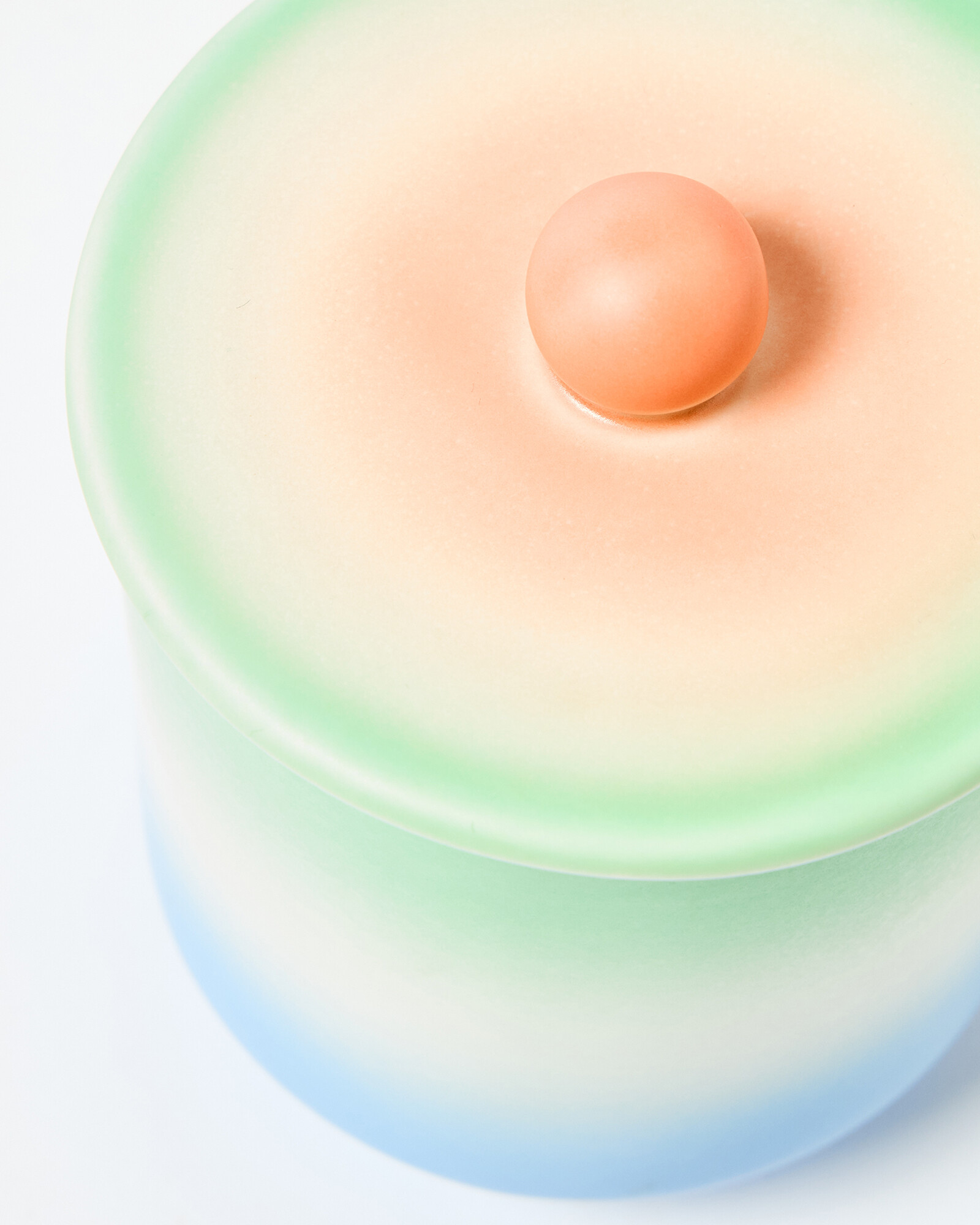 Coquille Ombre Green Ceramic Bathroom Pot | Oliver Bonas